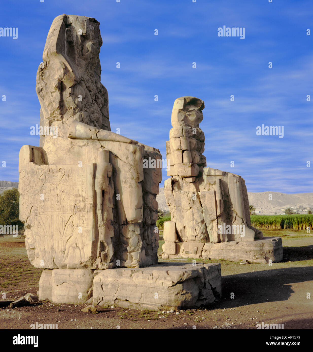 The Colossi of Memnon, historic statues, Luxor, Egypt Stock Photo - Alamy