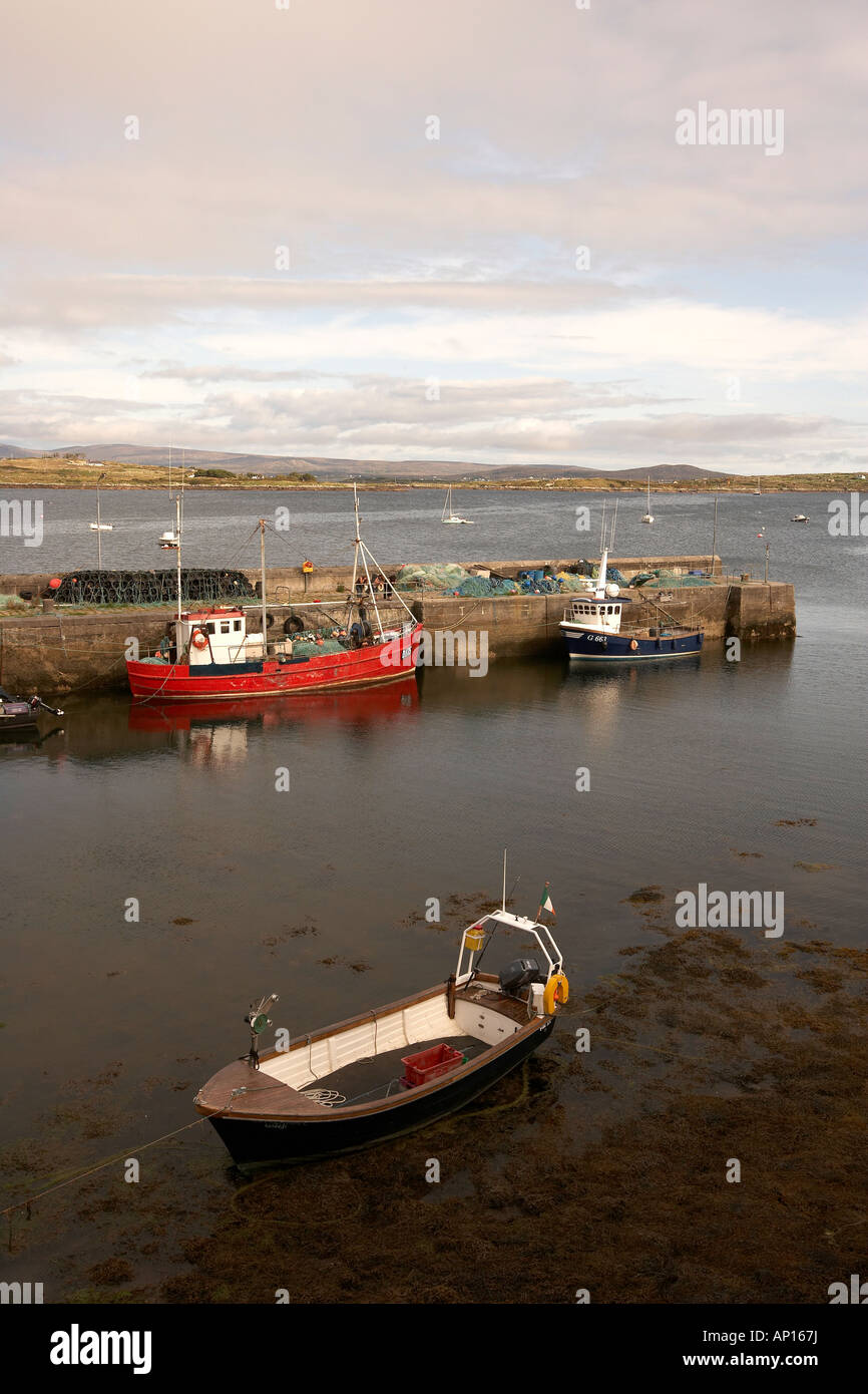 Roundstone harbour Connemara Ireland Stock Photo - Alamy