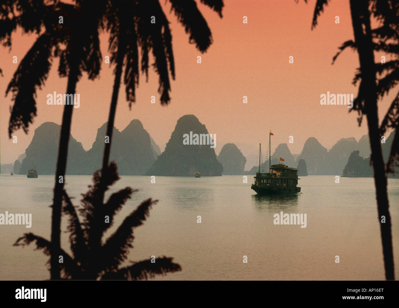Junk in Halong Bay, Halong Bay, Vietnam, Indochina Stock Photo - Alamy