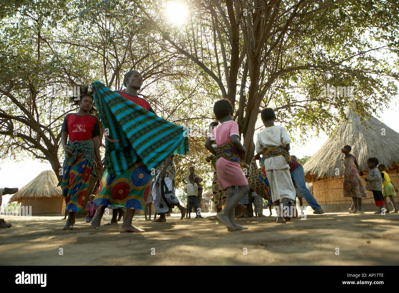 Zambia traditional dancing hi-res stock photography and images - Alamy