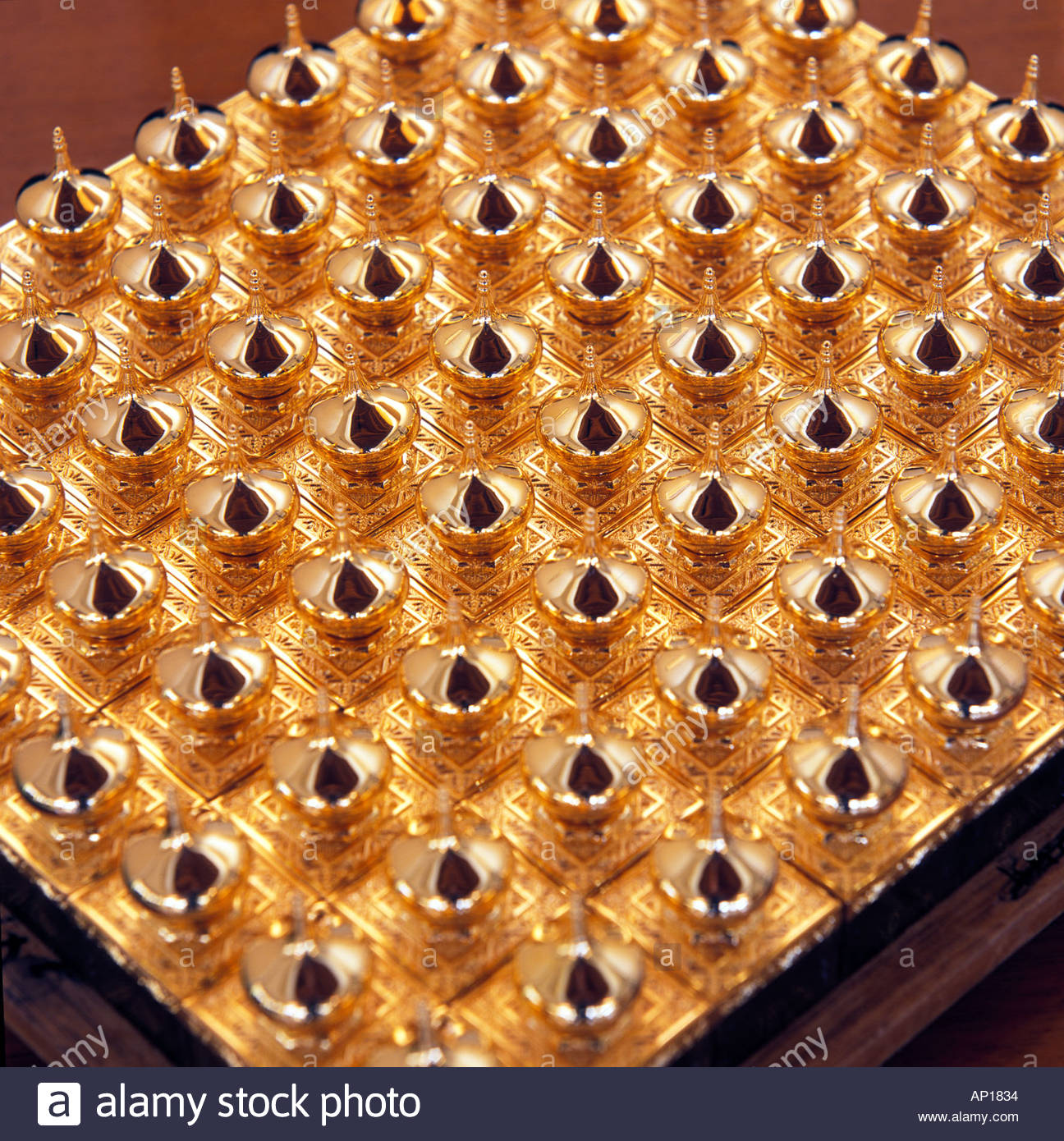 Perfume containers hi-res stock photography and images - Alamy