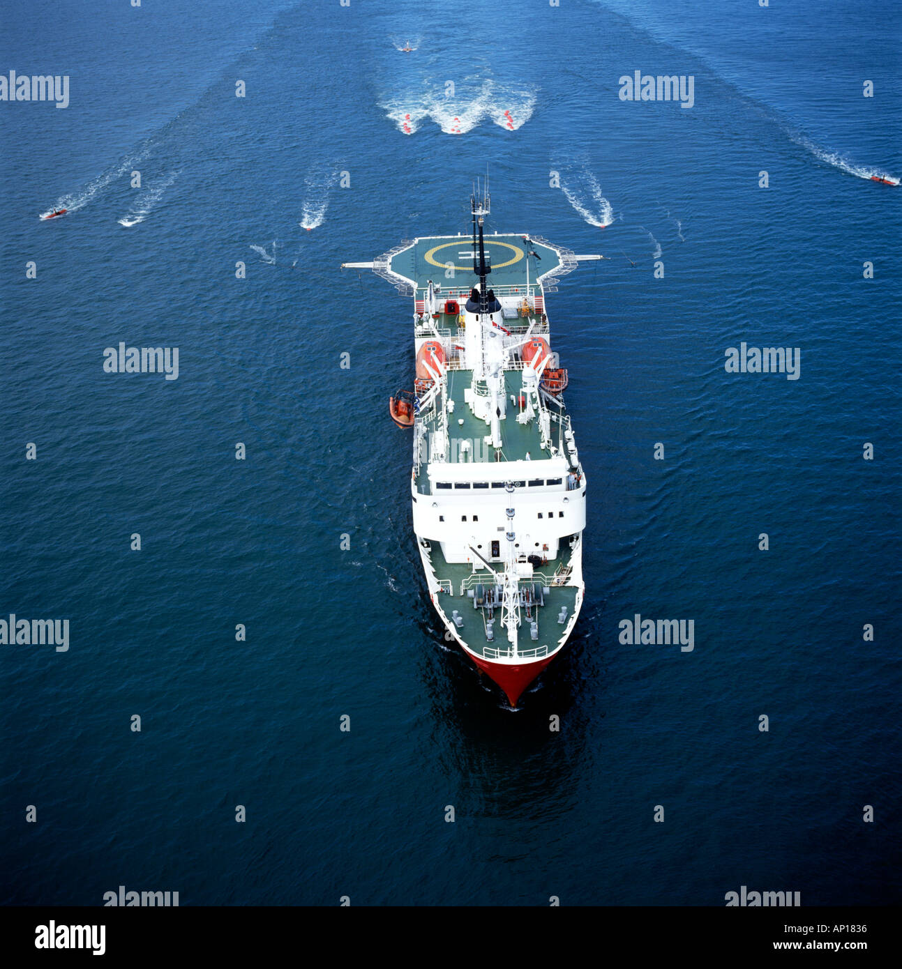 Seismic survey ship towing hydrophones Stock Photo - Alamy