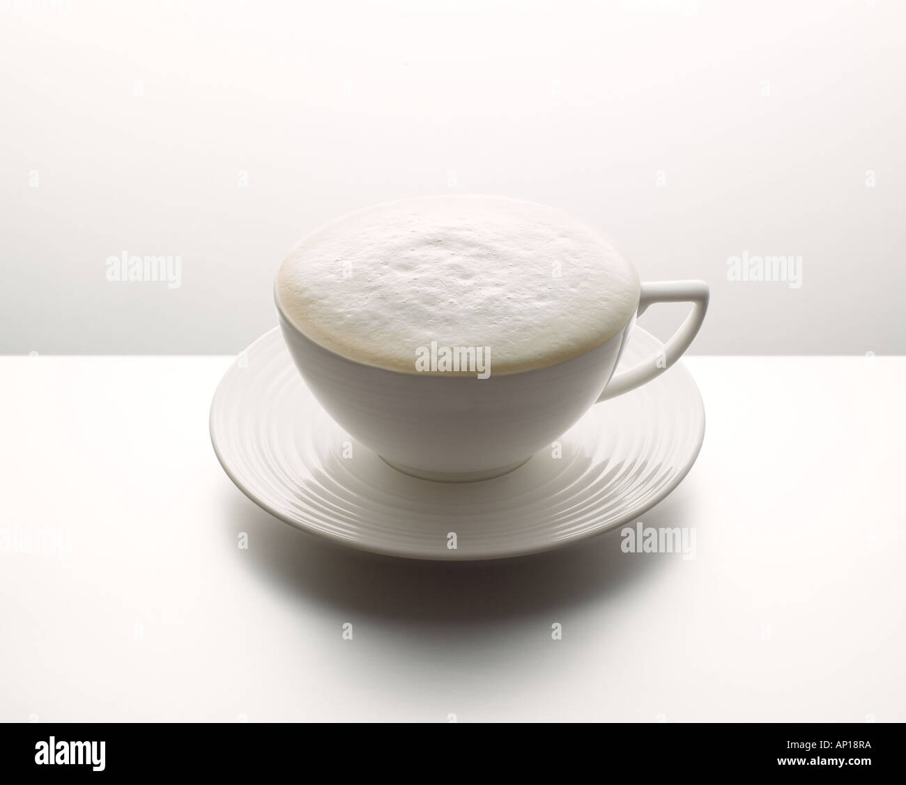 White frothy wake hi-res stock photography and images - Alamy