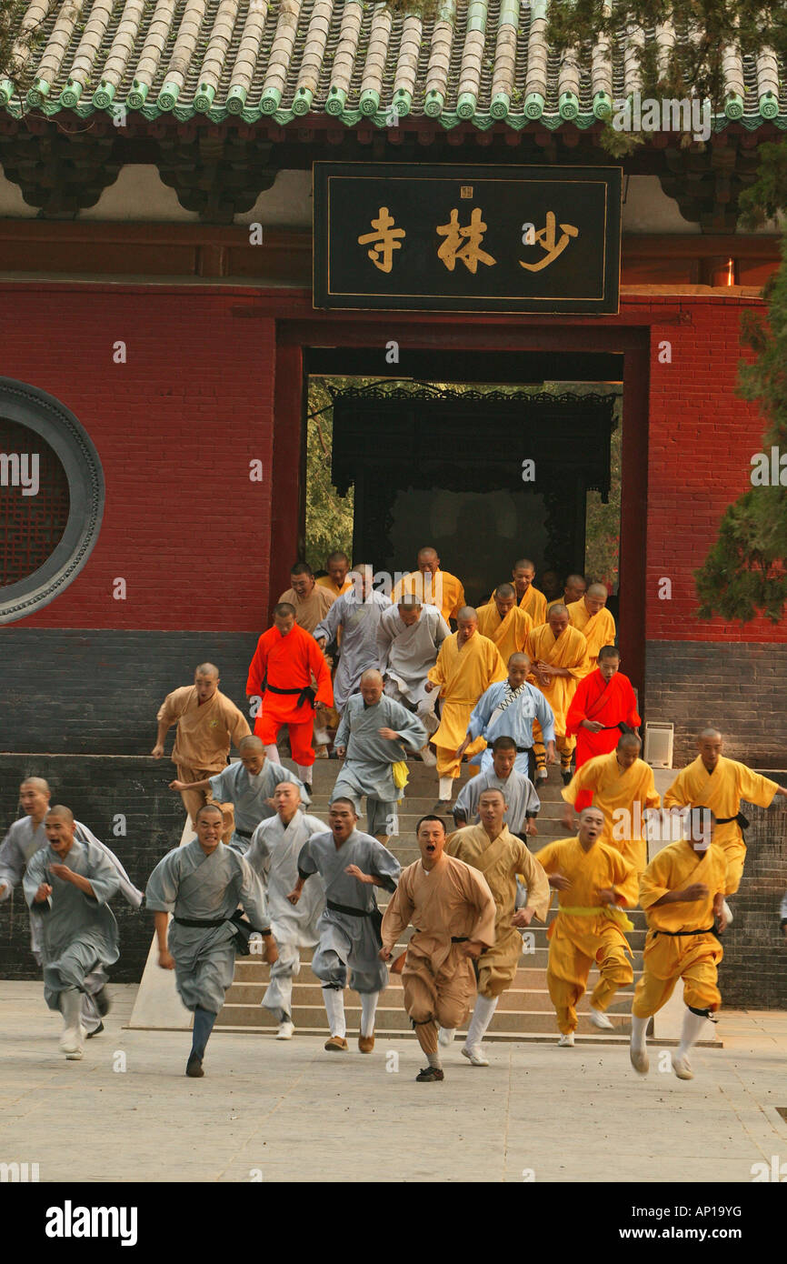 Shaolin Buddhist monks rehearse for a performance on Buddhas birthday ...