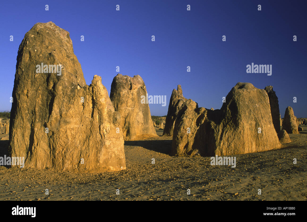 Hundreds of pinnacles hi-res stock photography and images - Alamy