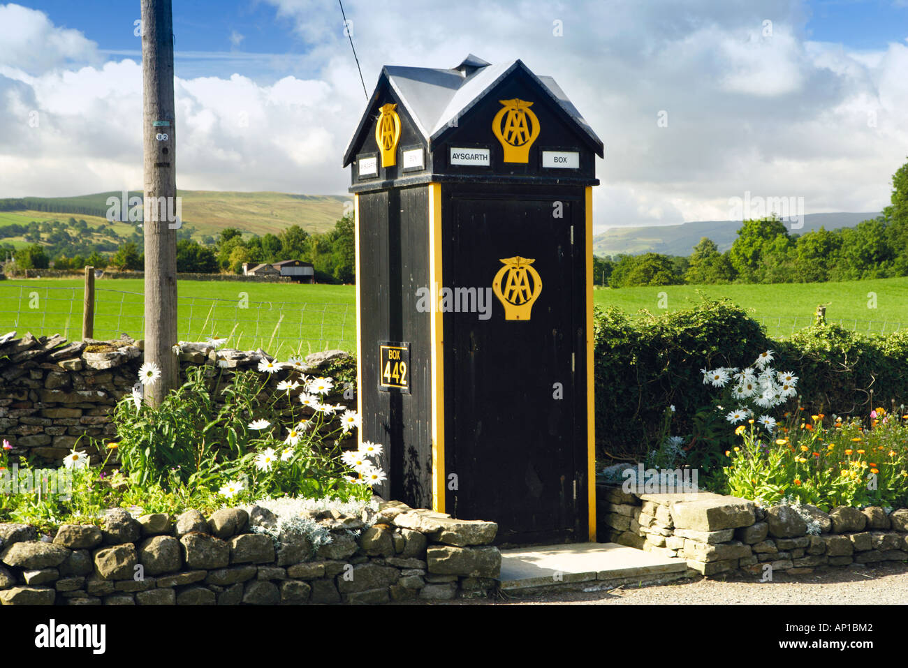 Old fashioned aa sign hi-res stock photography and images - Alamy