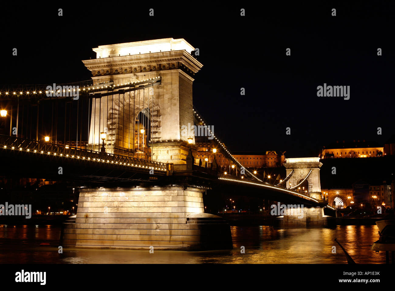 The Chain Bridge at Night, Budapest, Hungary Stock Photo - Alamy