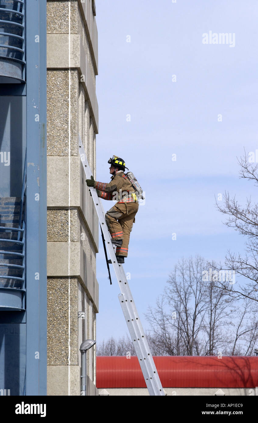 Fire ladder hi-res stock photography and images - Alamy