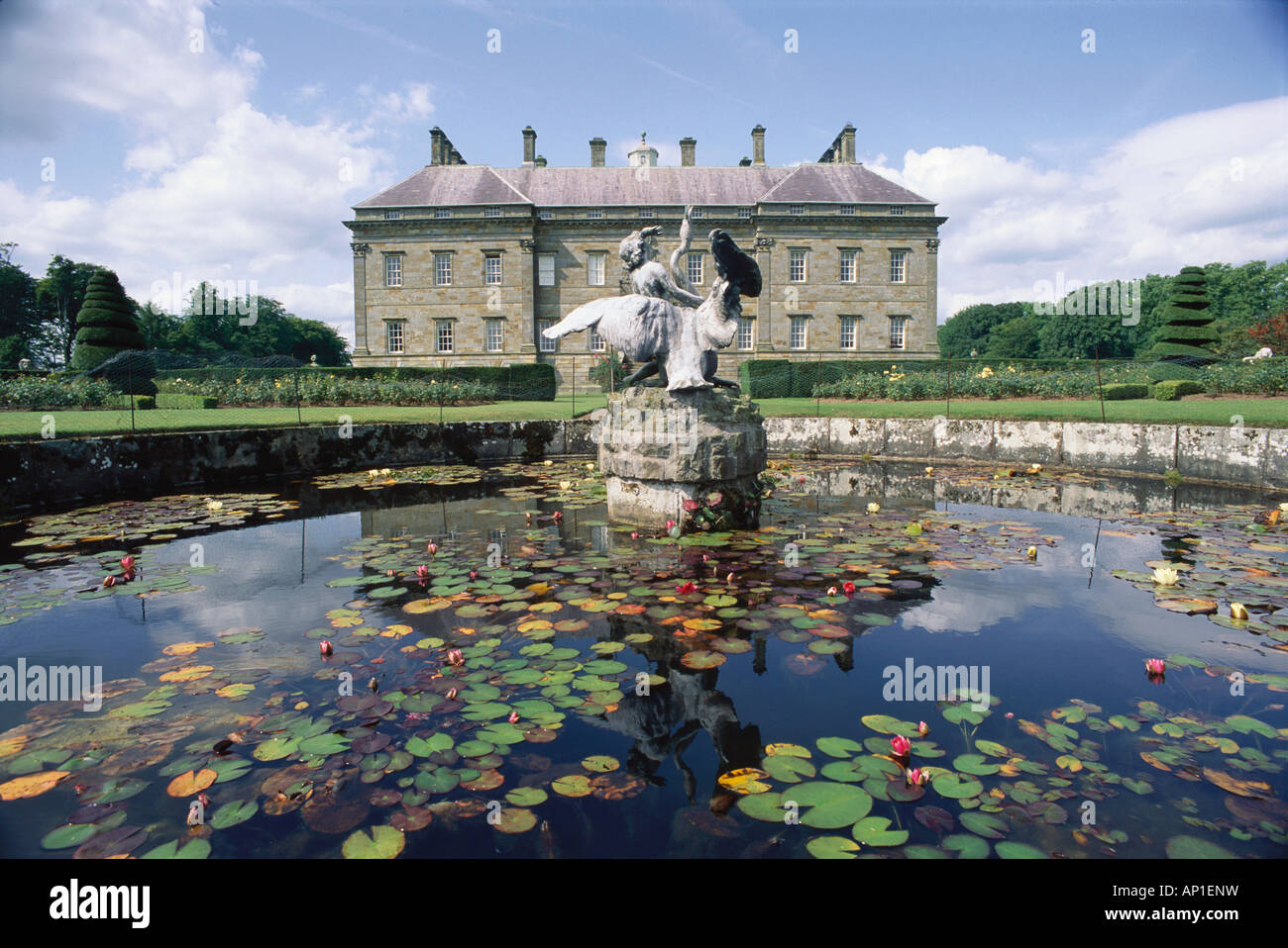 Kinross house hi-res stock photography and images - Alamy