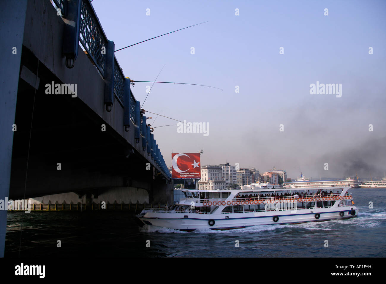 Shipping tour hi-res stock photography and images - Alamy