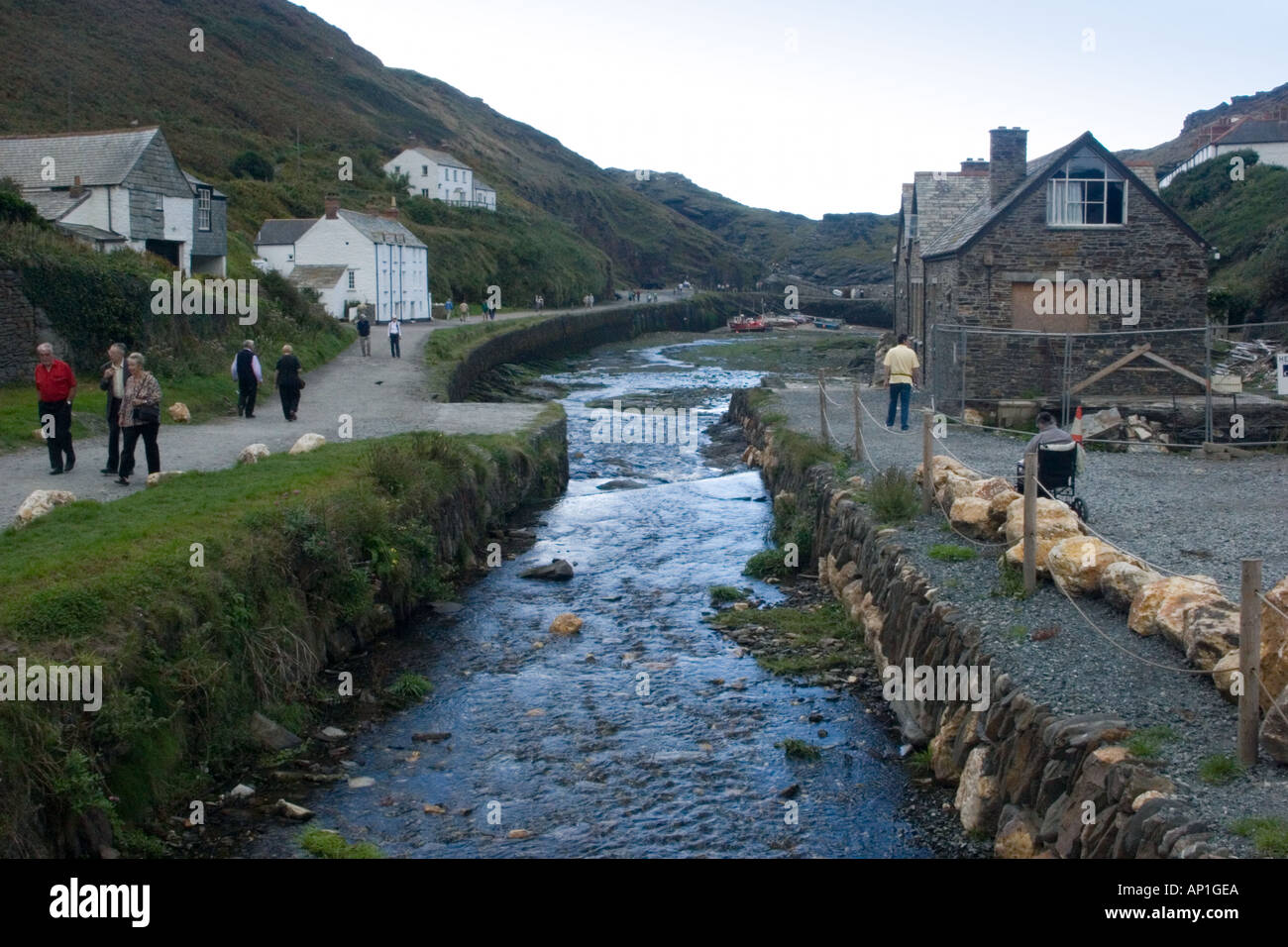 Boscastle flood 2004 hi-res stock photography and images - Alamy