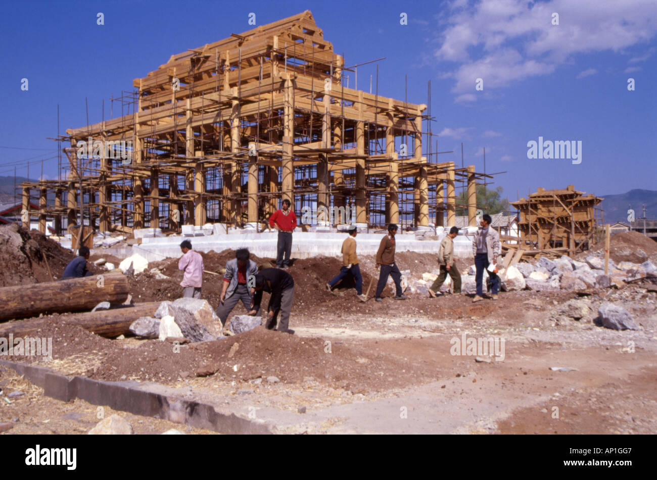monastery under construction lijiang yunnan province china Stock Photo ...