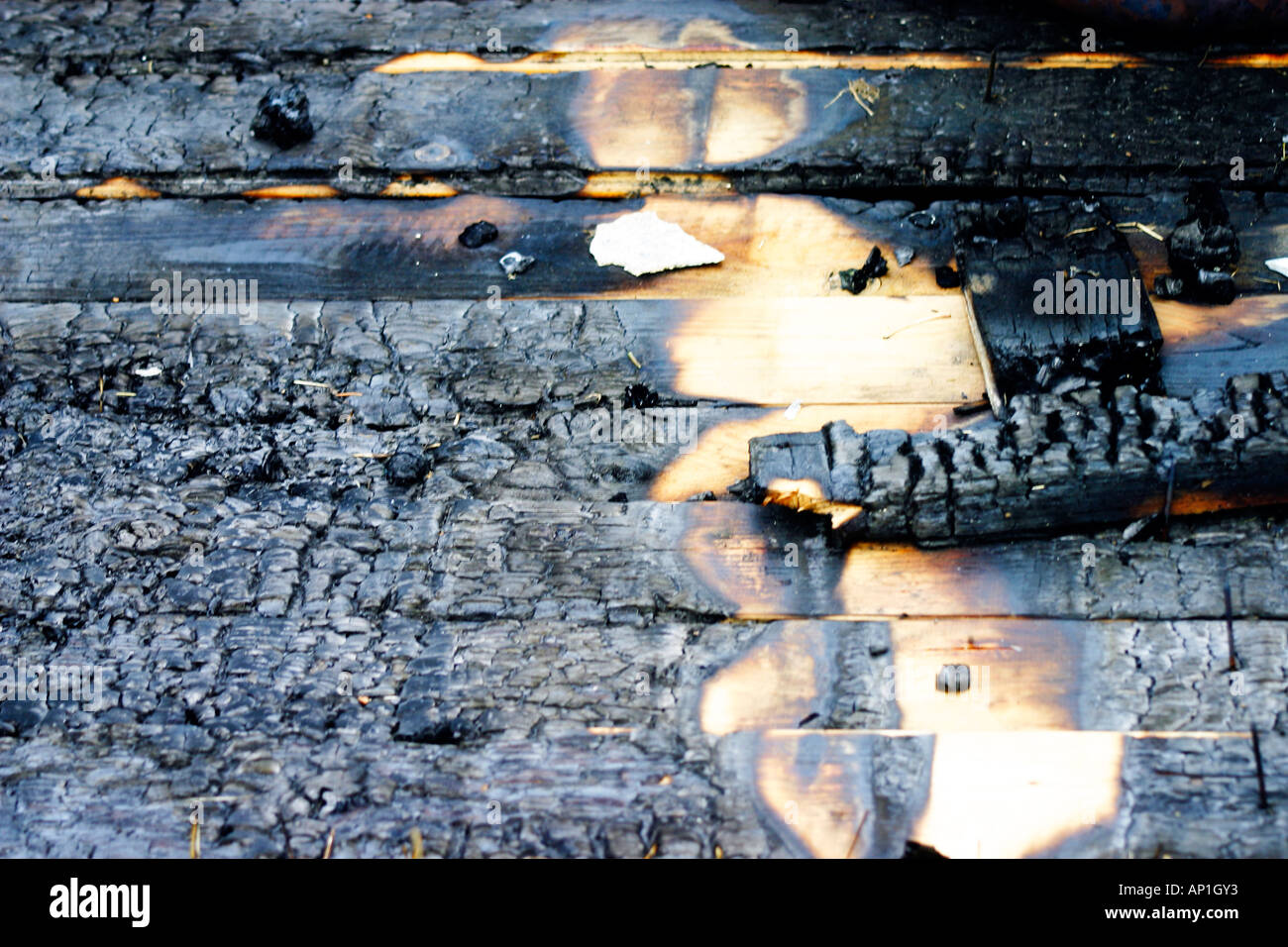 Charred house rubble hi-res stock photography and images - Alamy