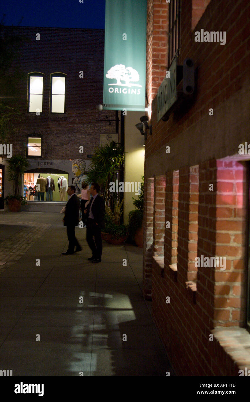One Colorado, pedestrianised shopping area, Old Town Pasadena, Los ...