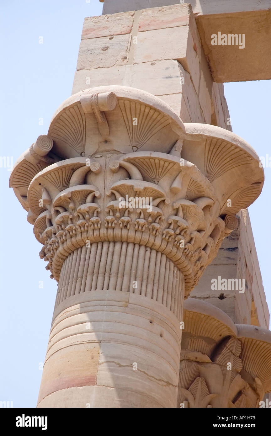 Carved fluted columns hi-res stock photography and images - Alamy