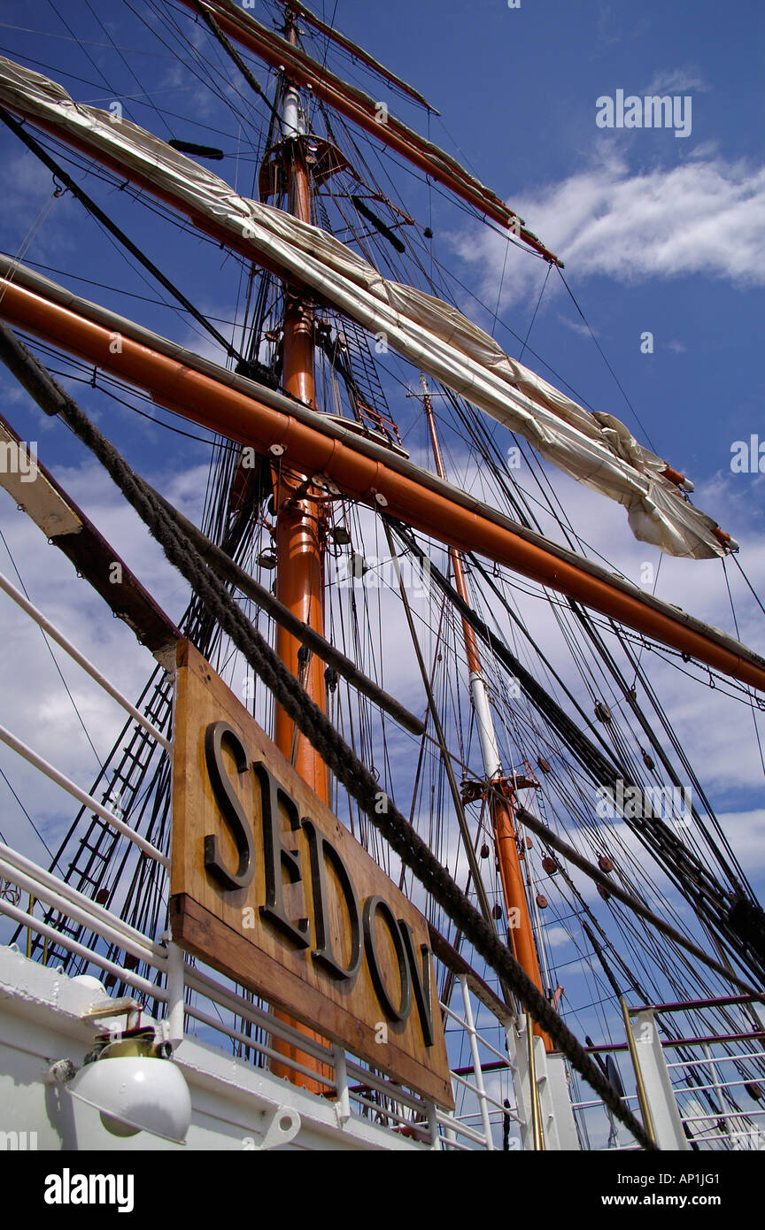 Water transport russia wood hi-res stock photography and images - Alamy