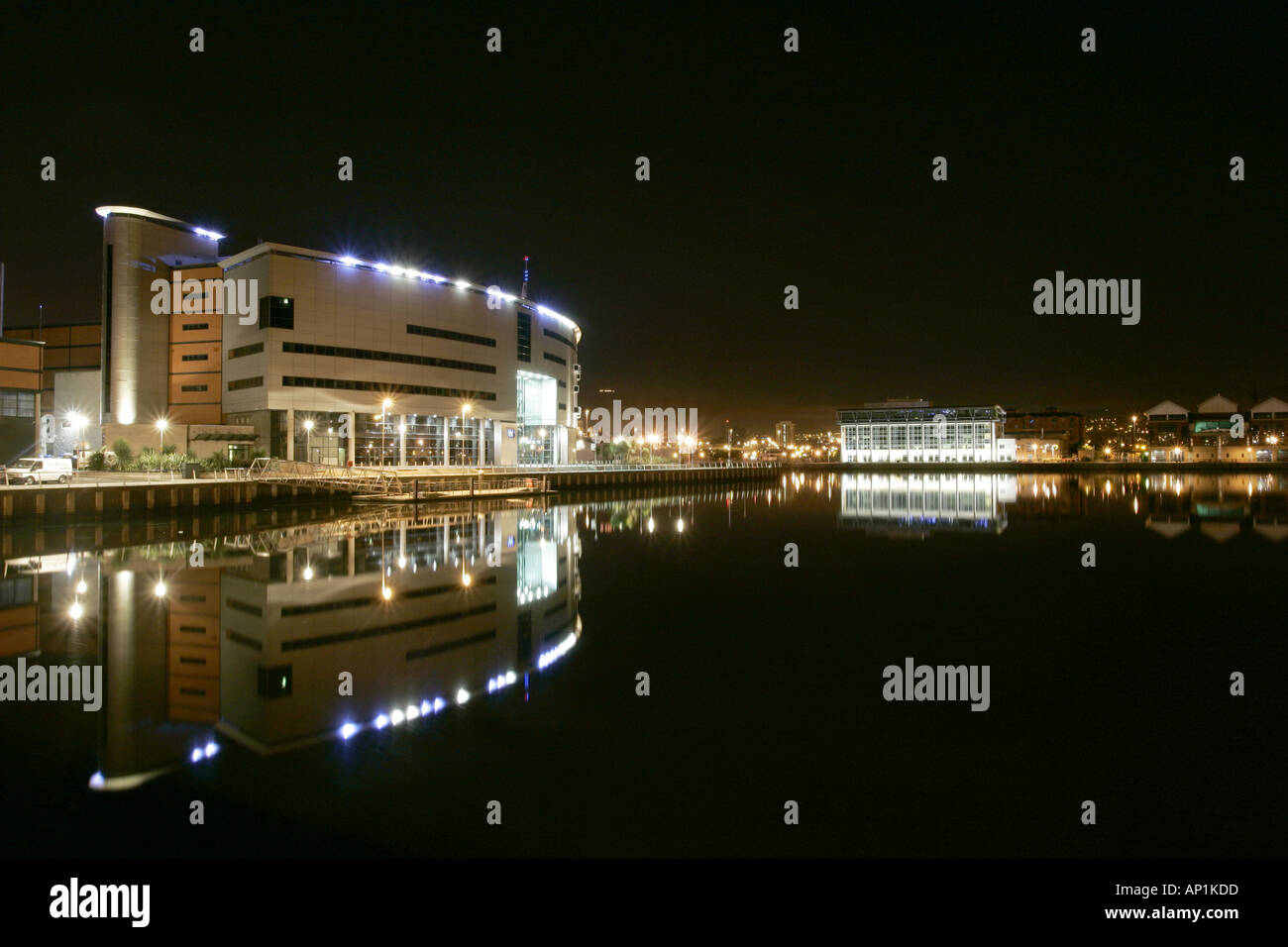 The odyssey arena abercorn basin and laganside belfast at night now sse ...