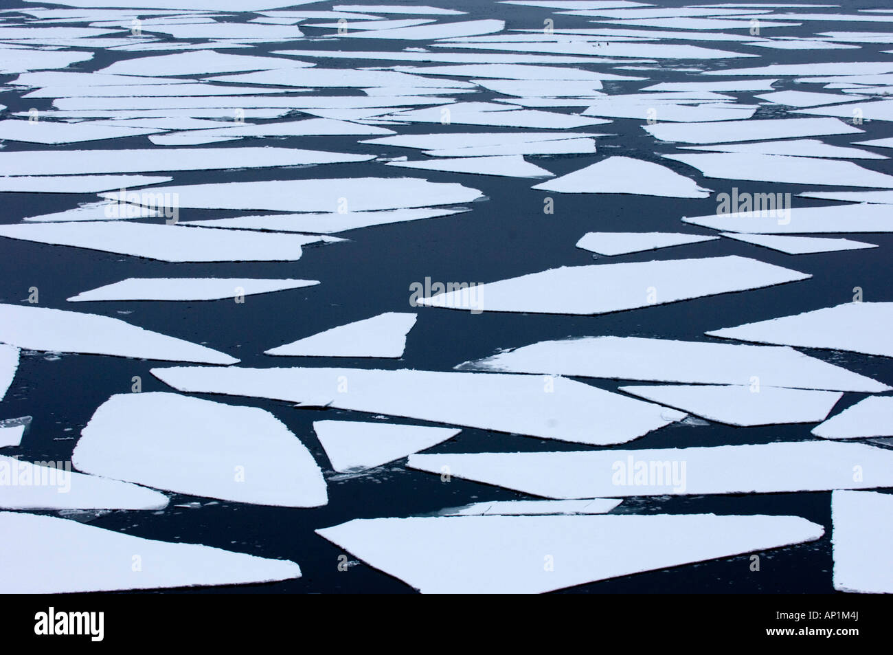 Broken pack ice hi-res stock photography and images - Alamy