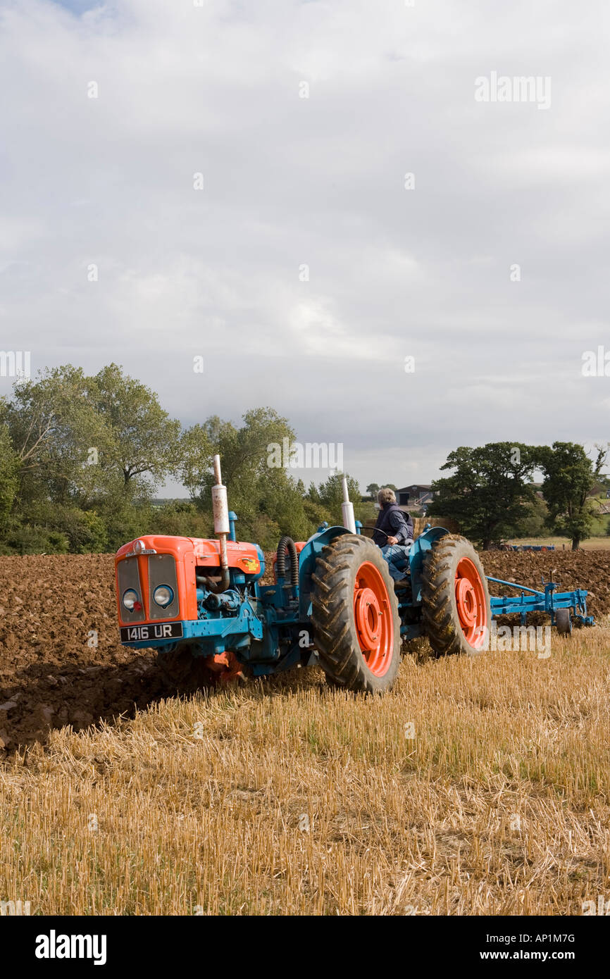 1920s fordson tractor hi-res stock photography and images - Alamy
