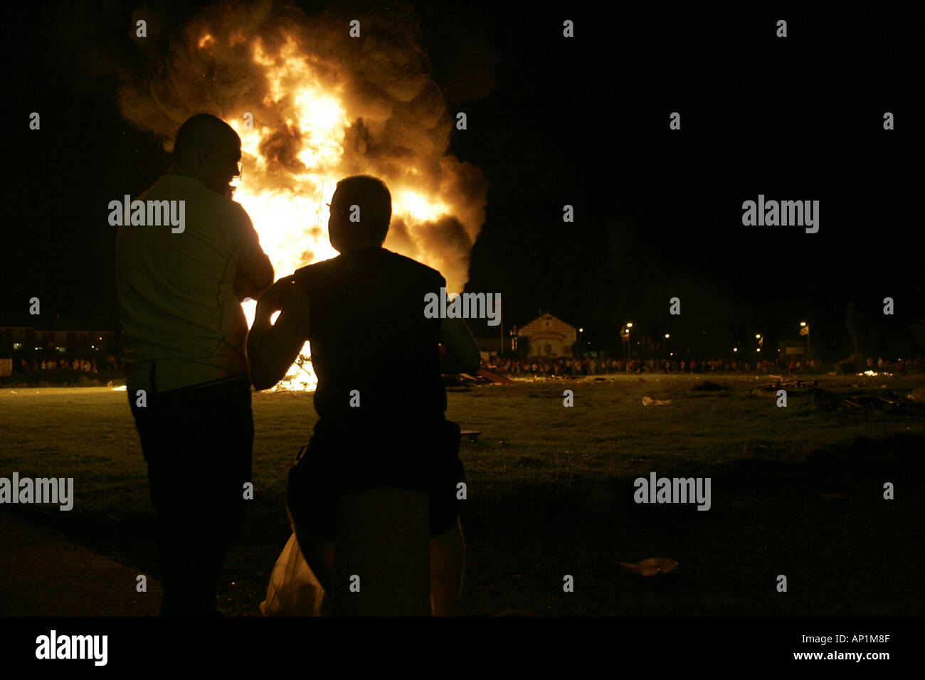 Traditional 11th night bonfire hi-res stock photography and images - Alamy
