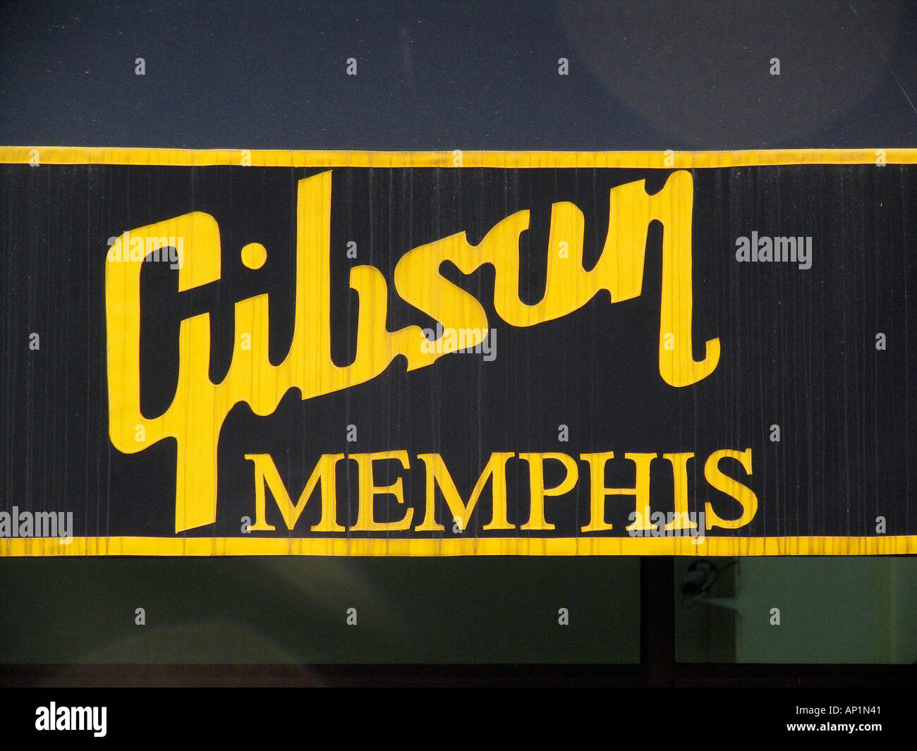 Gibson guitar sign hi-res stock photography and images - Alamy