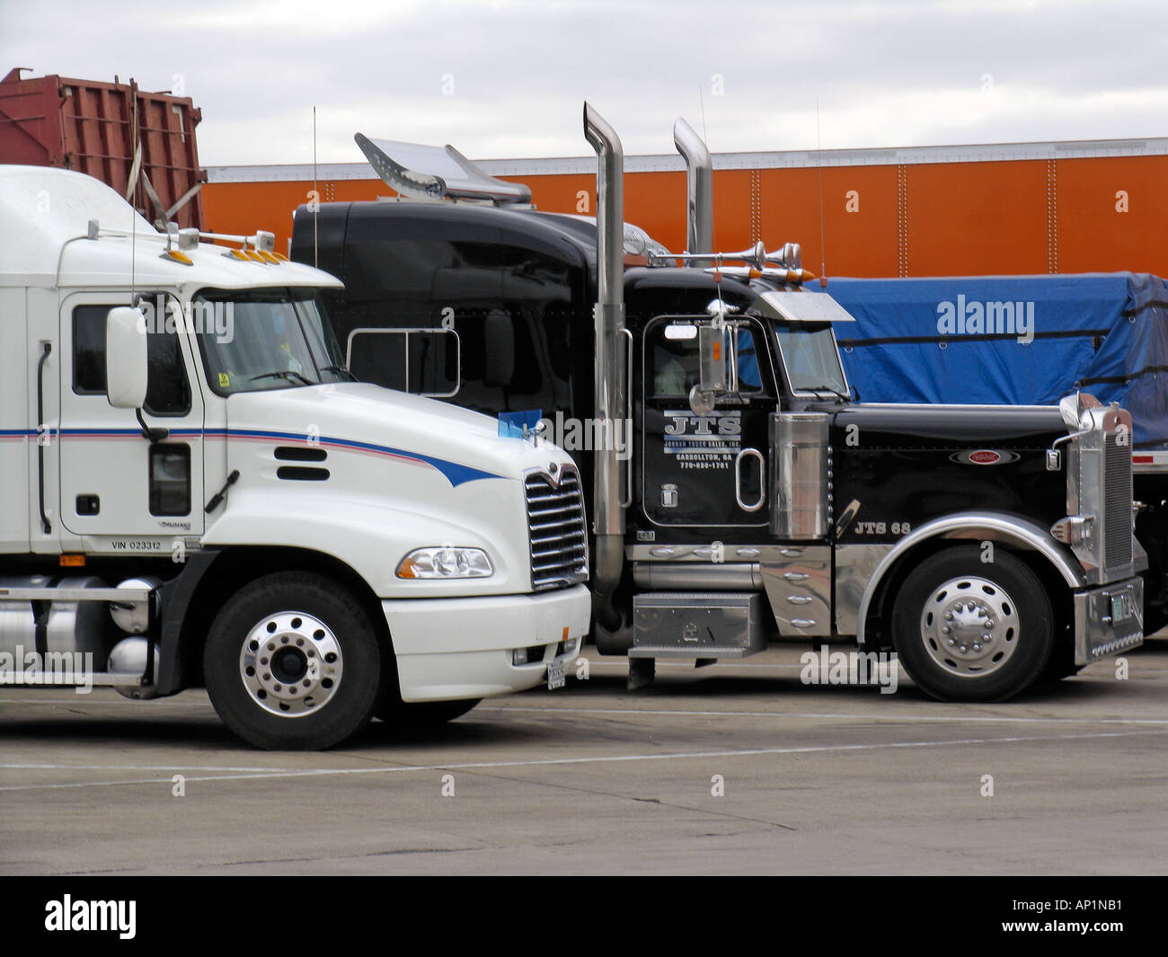 Truck driver rest hi-res stock photography and images - Alamy