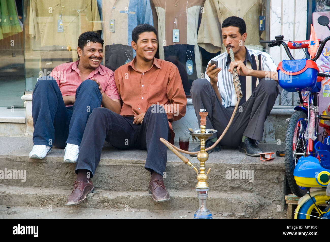 Egyptian water pipe nargila culture hi-res stock photography and images ...