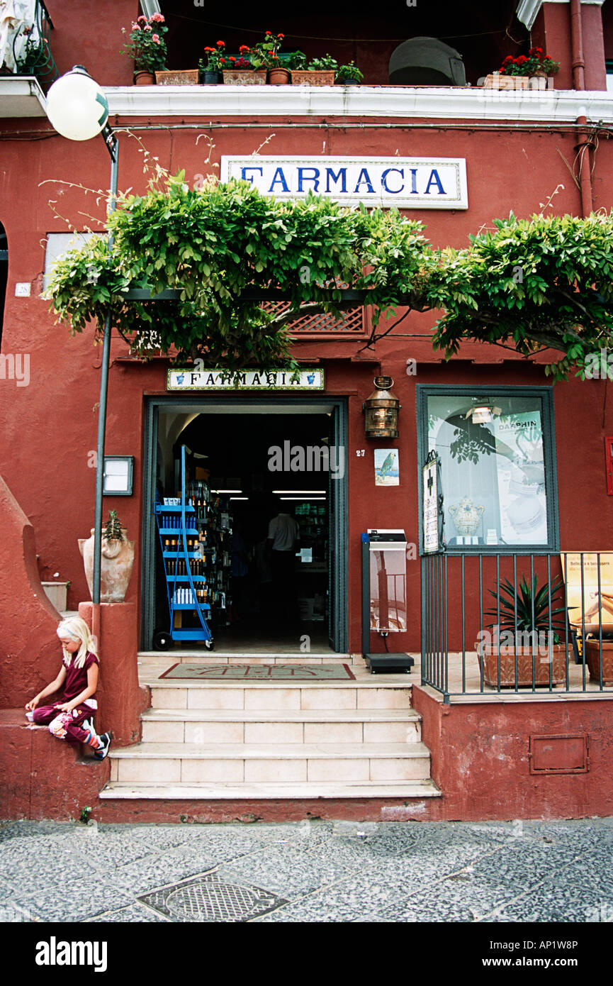 Pharmacie pharmacy chemists shop hi-res stock photography and images ...