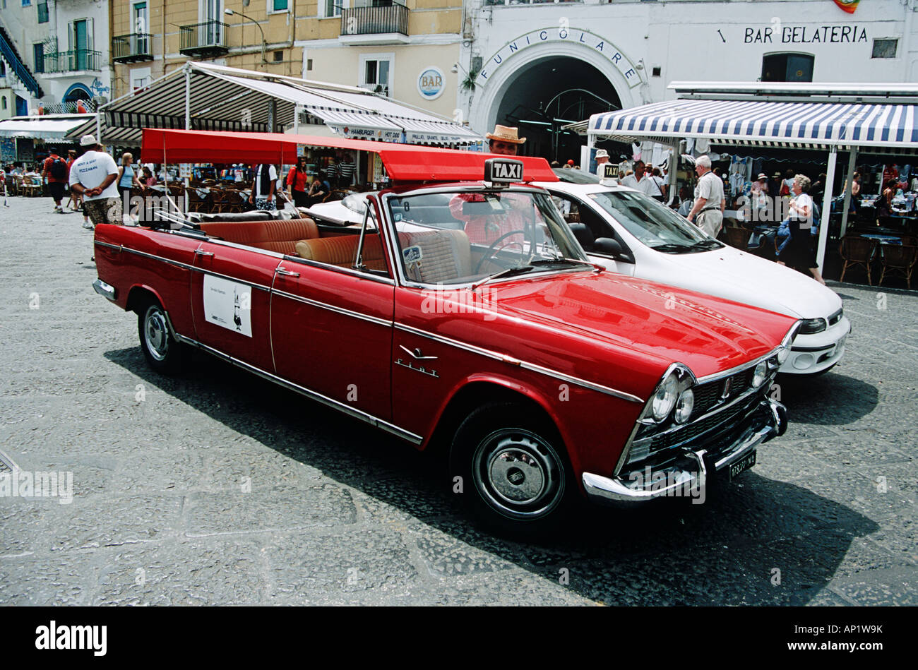 Capri taxi hi-res stock photography and images - Alamy