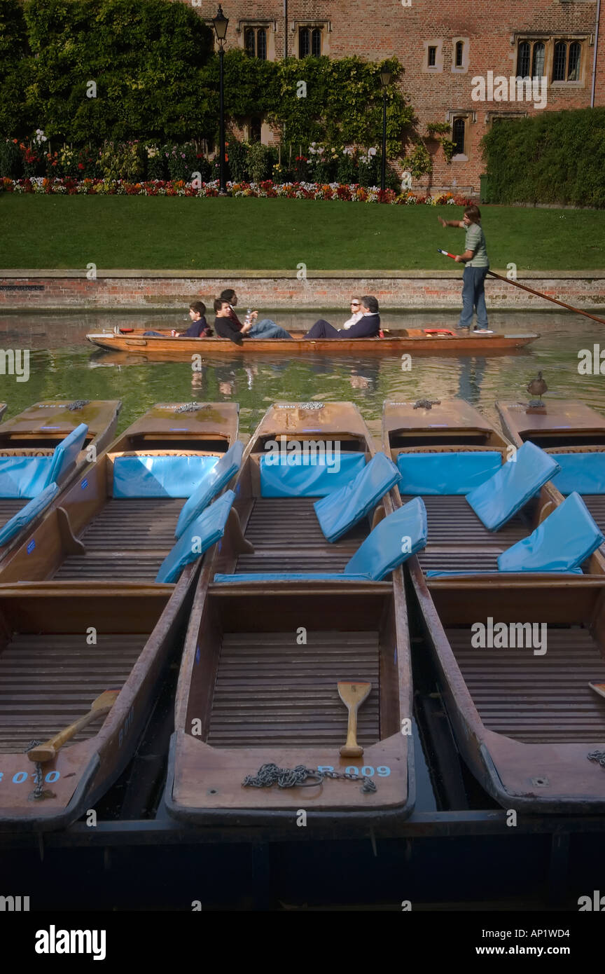 Punts on the River Cam, Cambridge Stock Photo - Alamy
