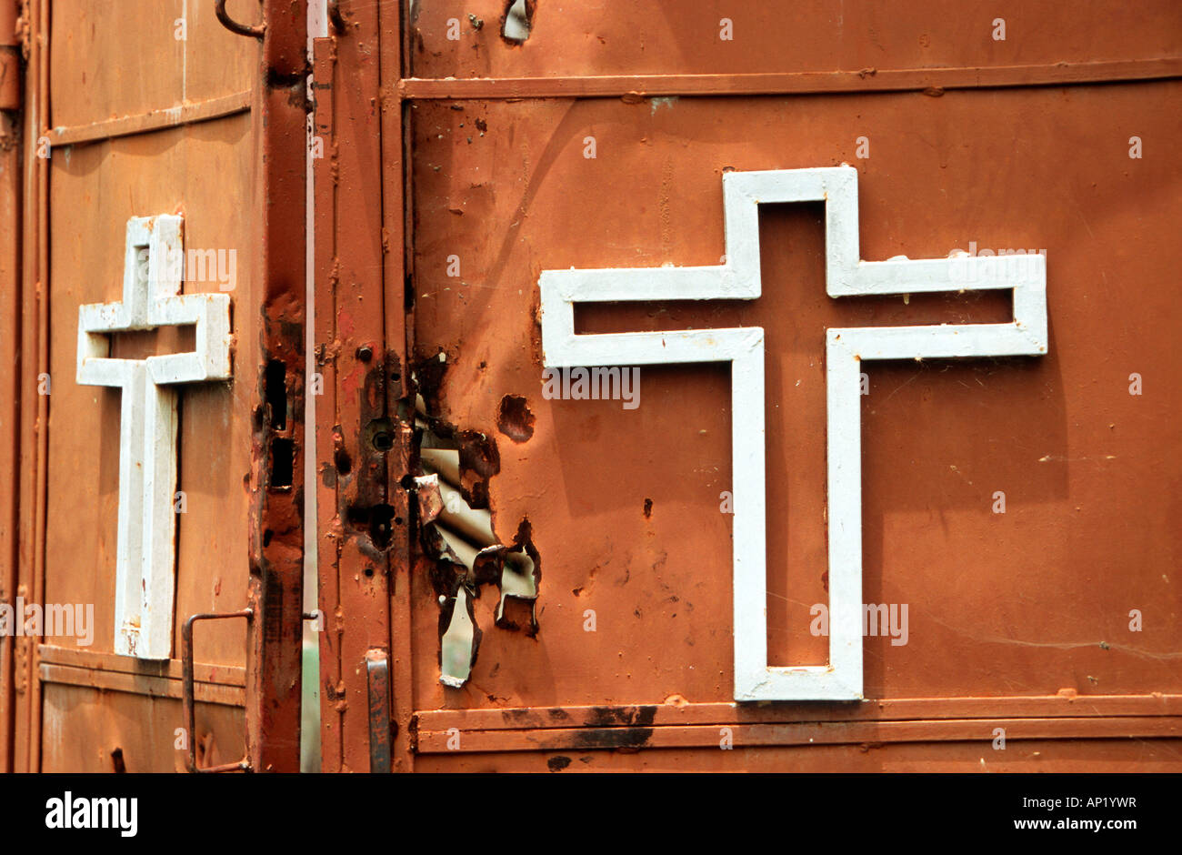 Nigeria: religious conflict between Christians and Muslims. Muslims ...