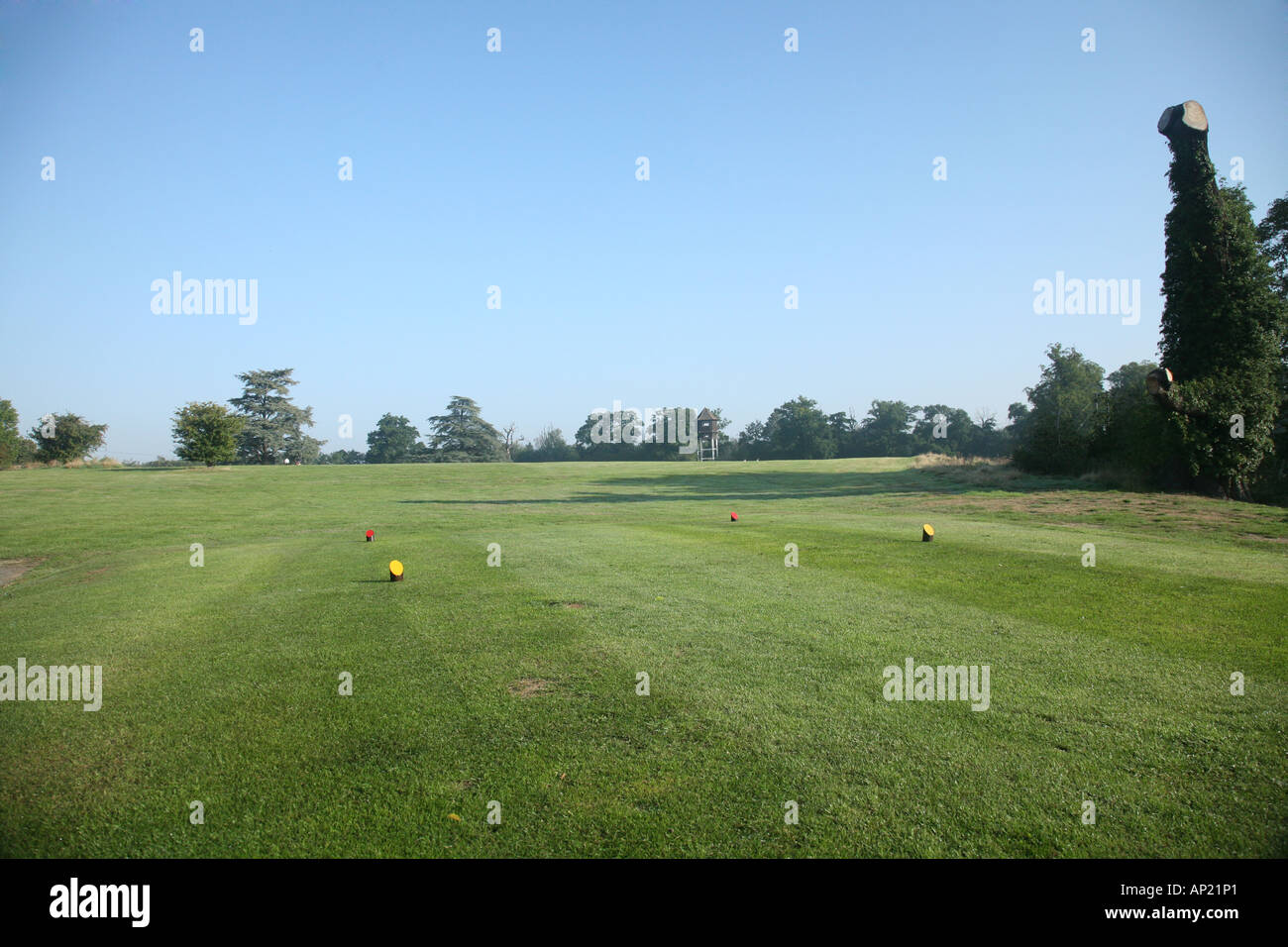 first tee of a golf course Stock Photo - Alamy