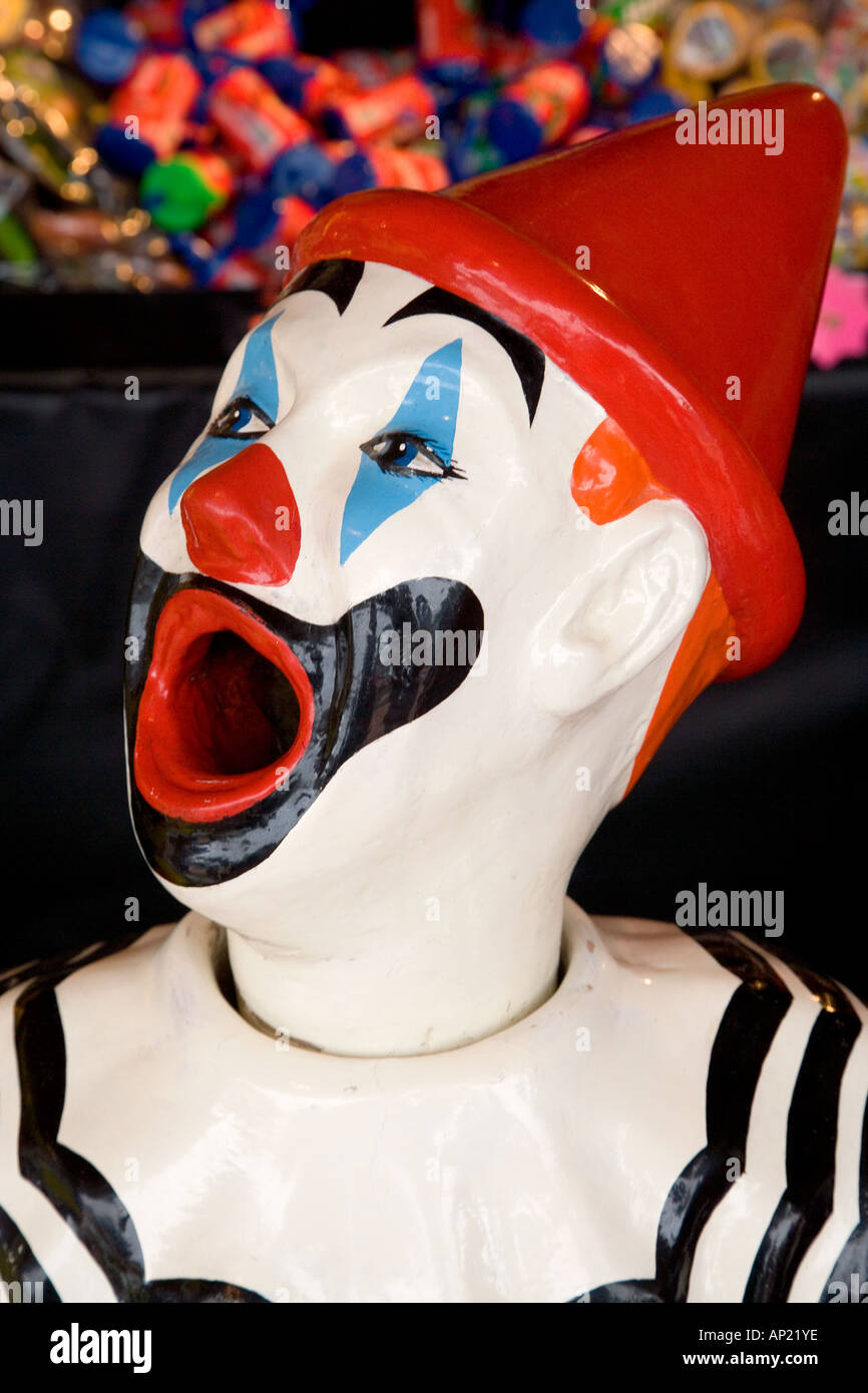 Fairground sideshows hi-res stock photography and images - Alamy