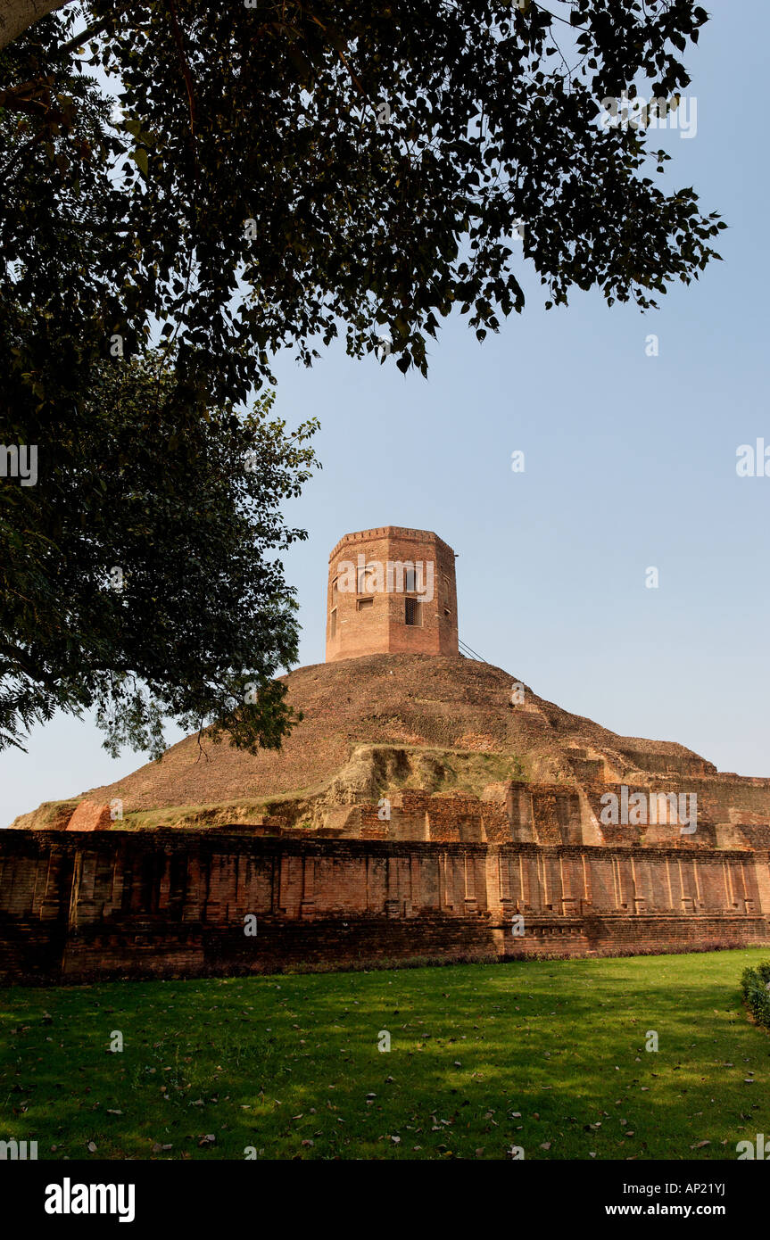 Chaukhandi stupa india hi-res stock photography and images - Alamy