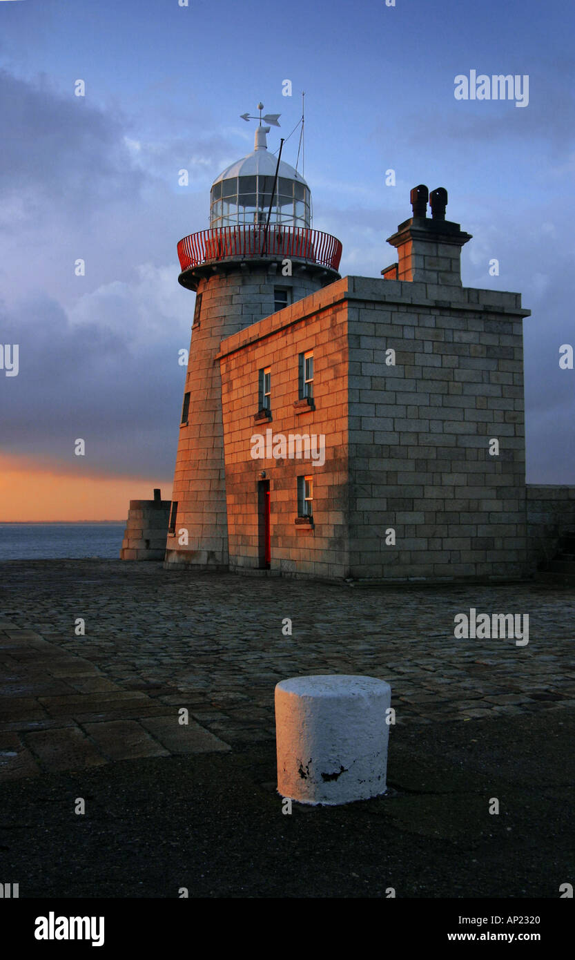 Howth lighthouse hi-res stock photography and images - Alamy