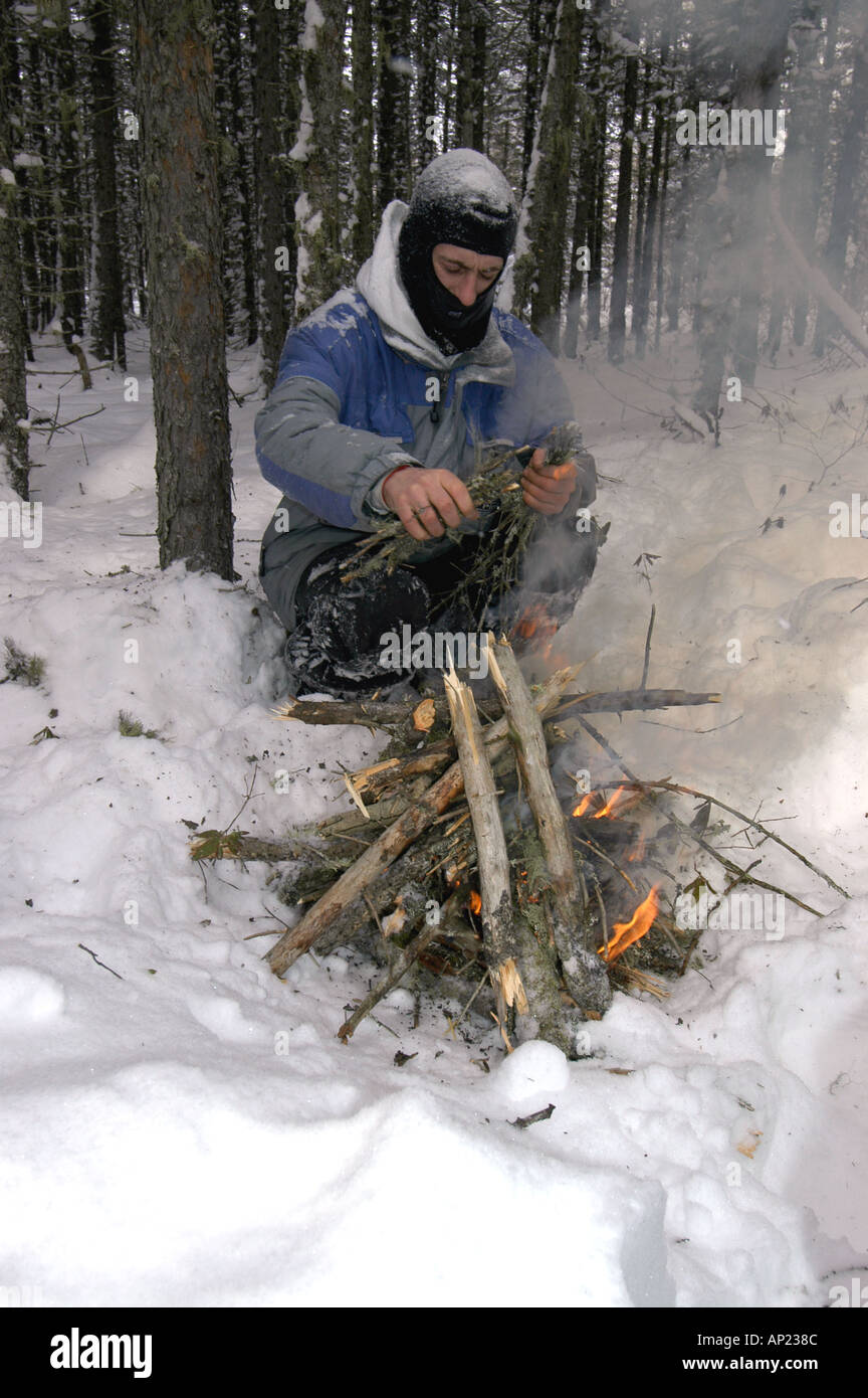 Campfire snow hi-res stock photography and images - Alamy