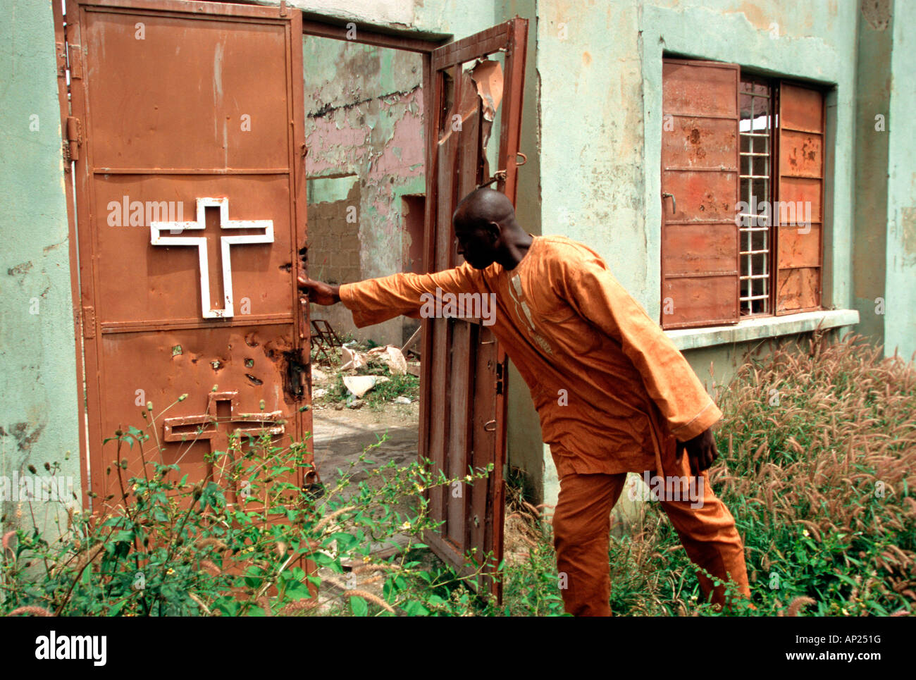 Religious conflict hi-res stock photography and images - Alamy