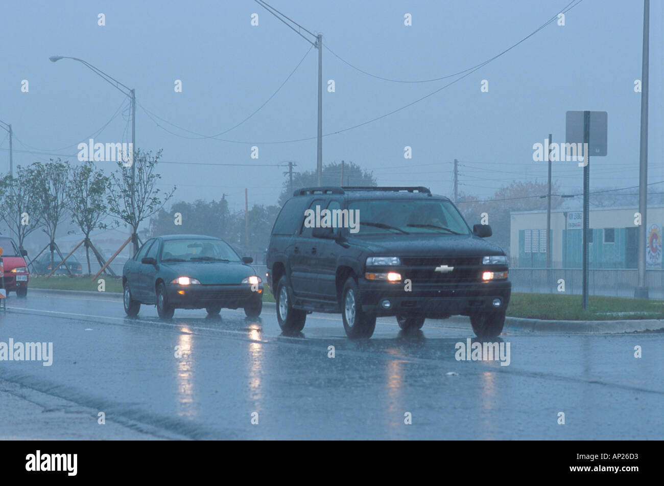 Rain on cars hi-res stock photography and images - Alamy