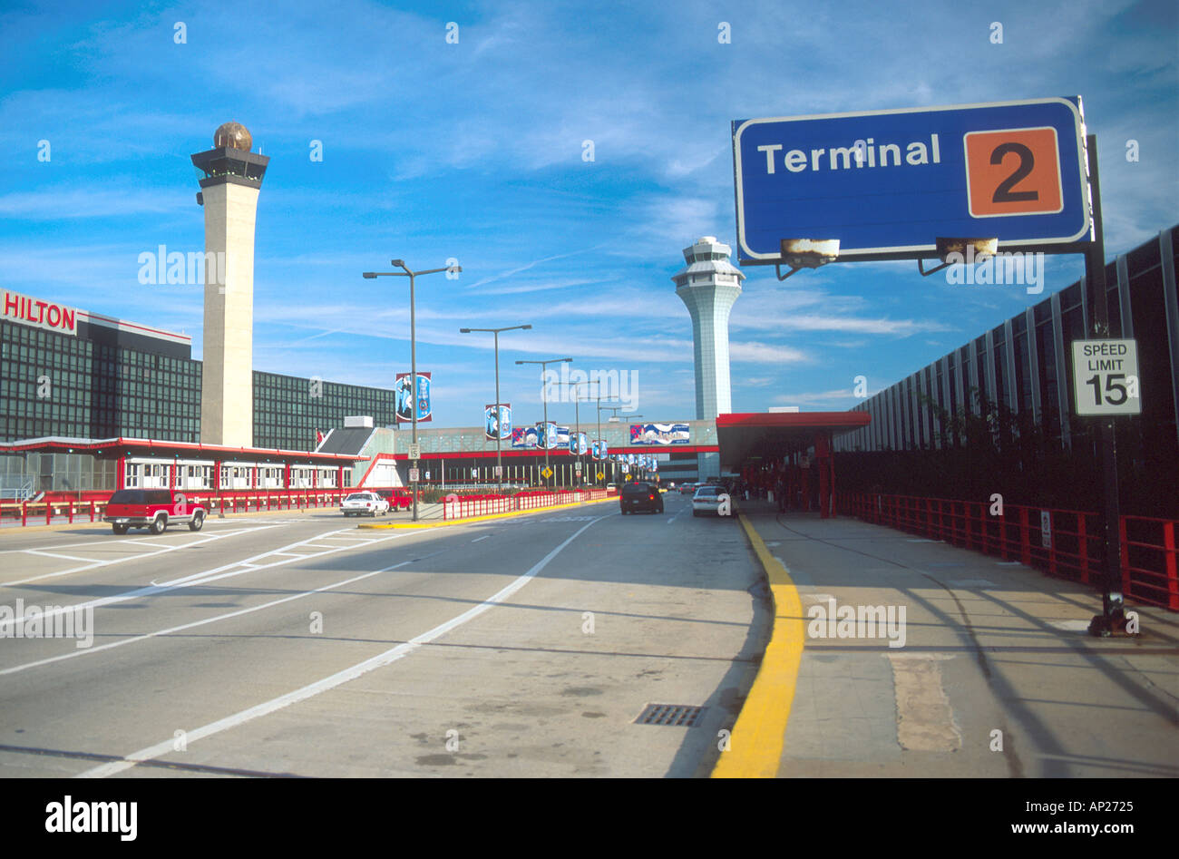 Control tower and terminal at O Hare airport in Chicago Stock Photo - Alamy