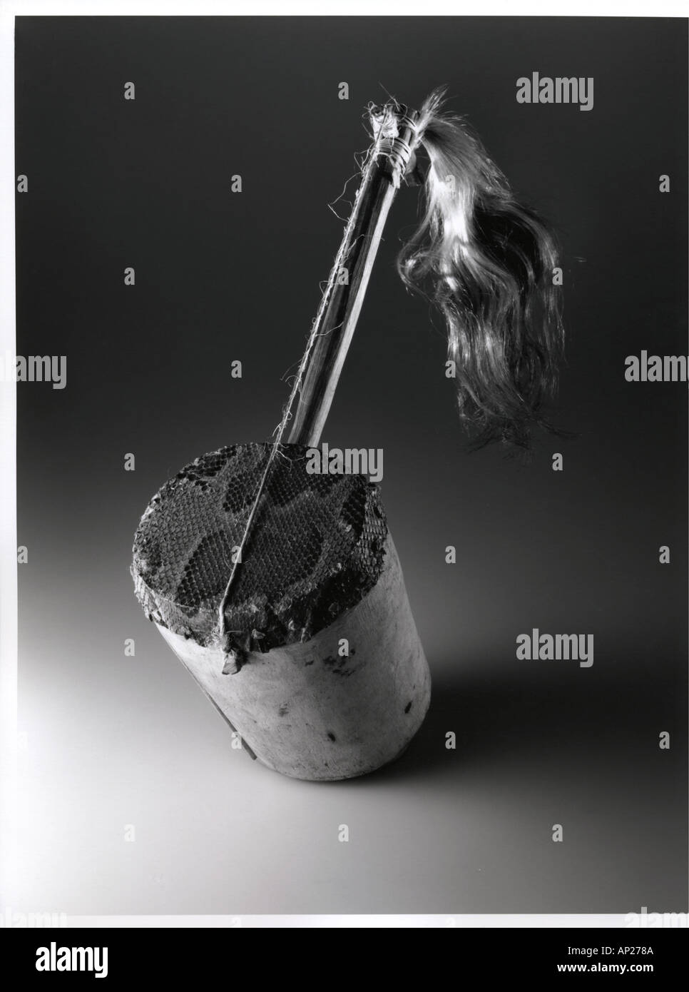 Nzighi nzighi Endingidi ndingidi Stock Photo - Alamy