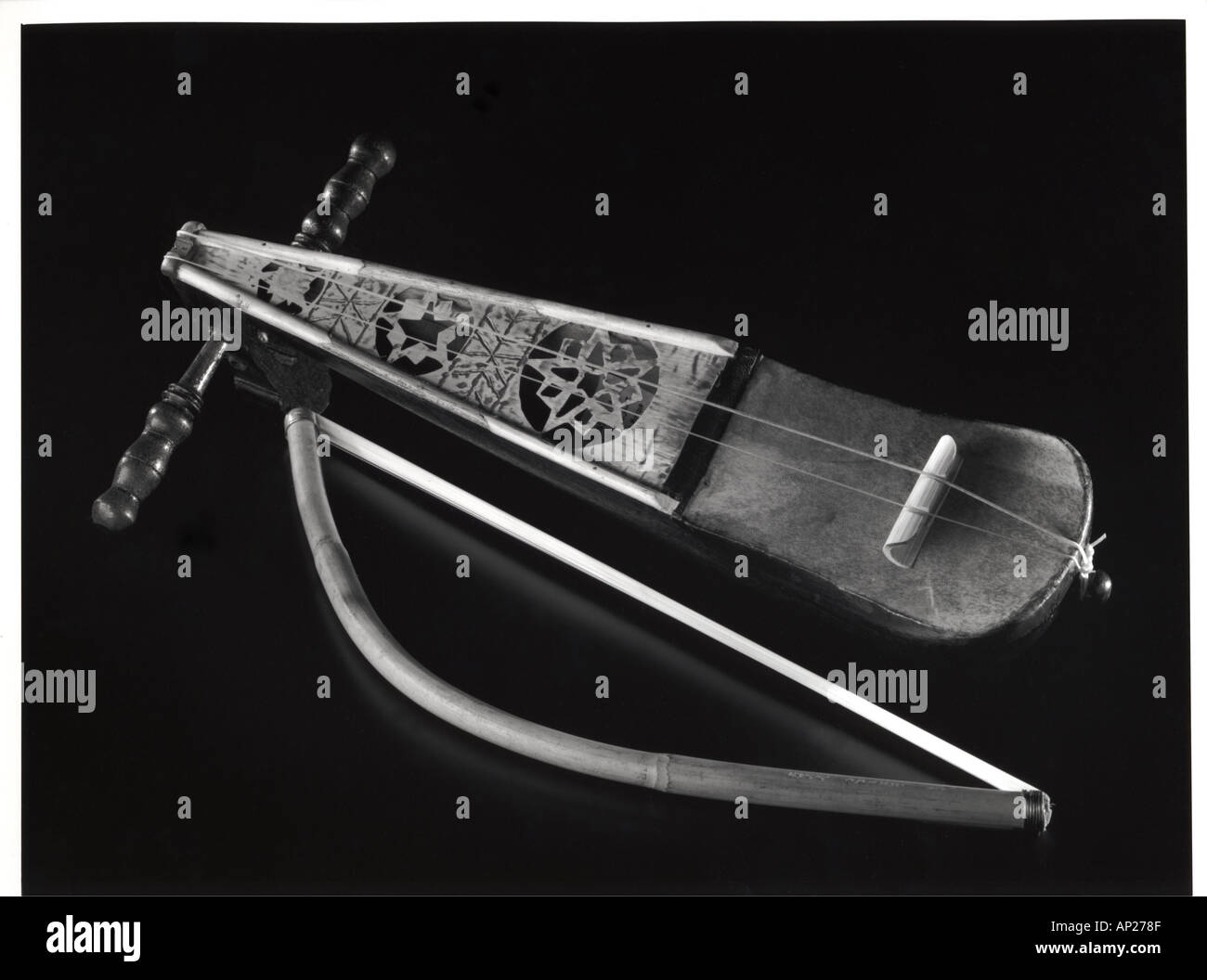 Rabab hi-res stock photography and images - Alamy