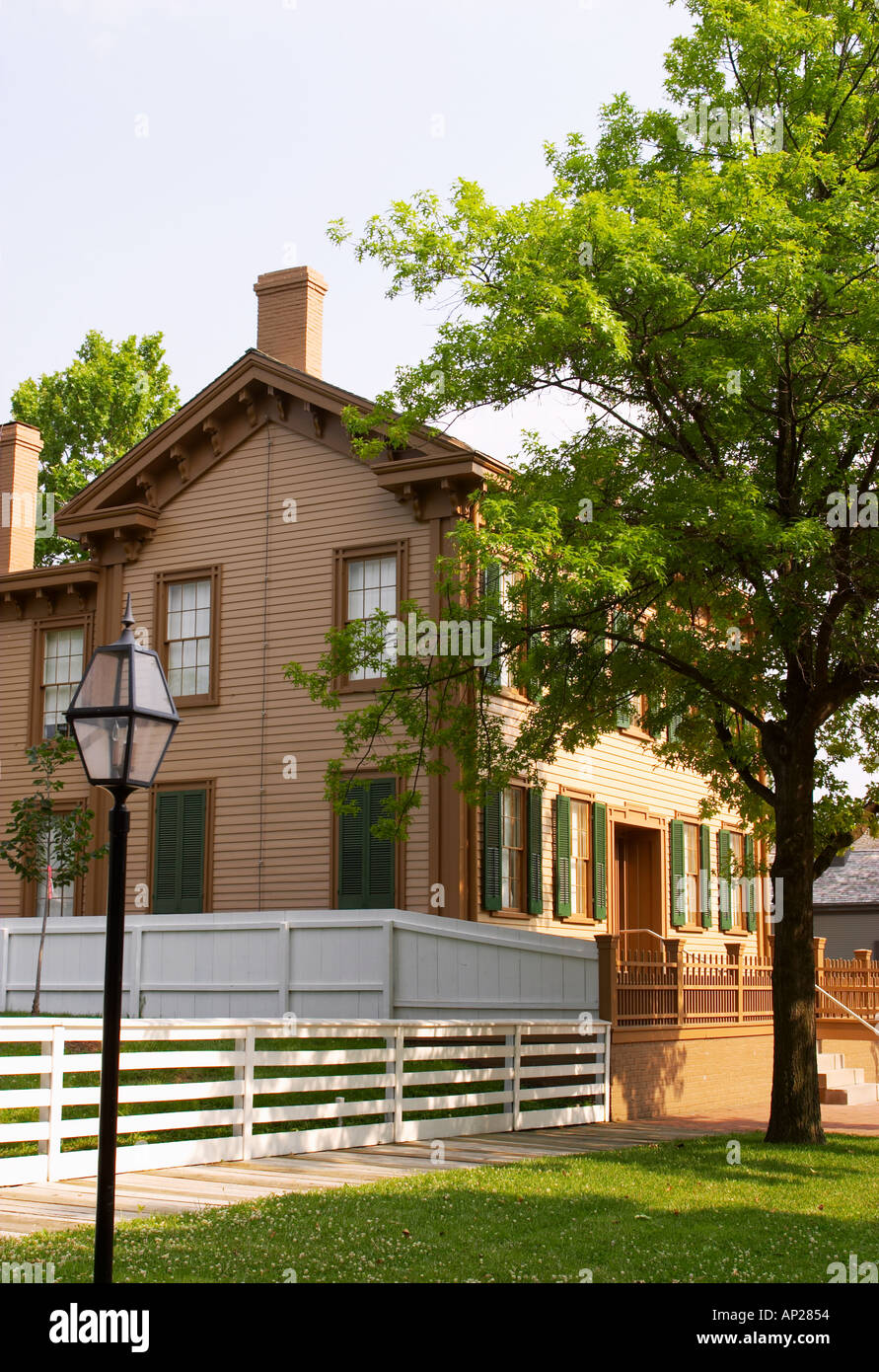 ILLINOIS Springfield Abraham Lincolns home restored to 1860 s ...