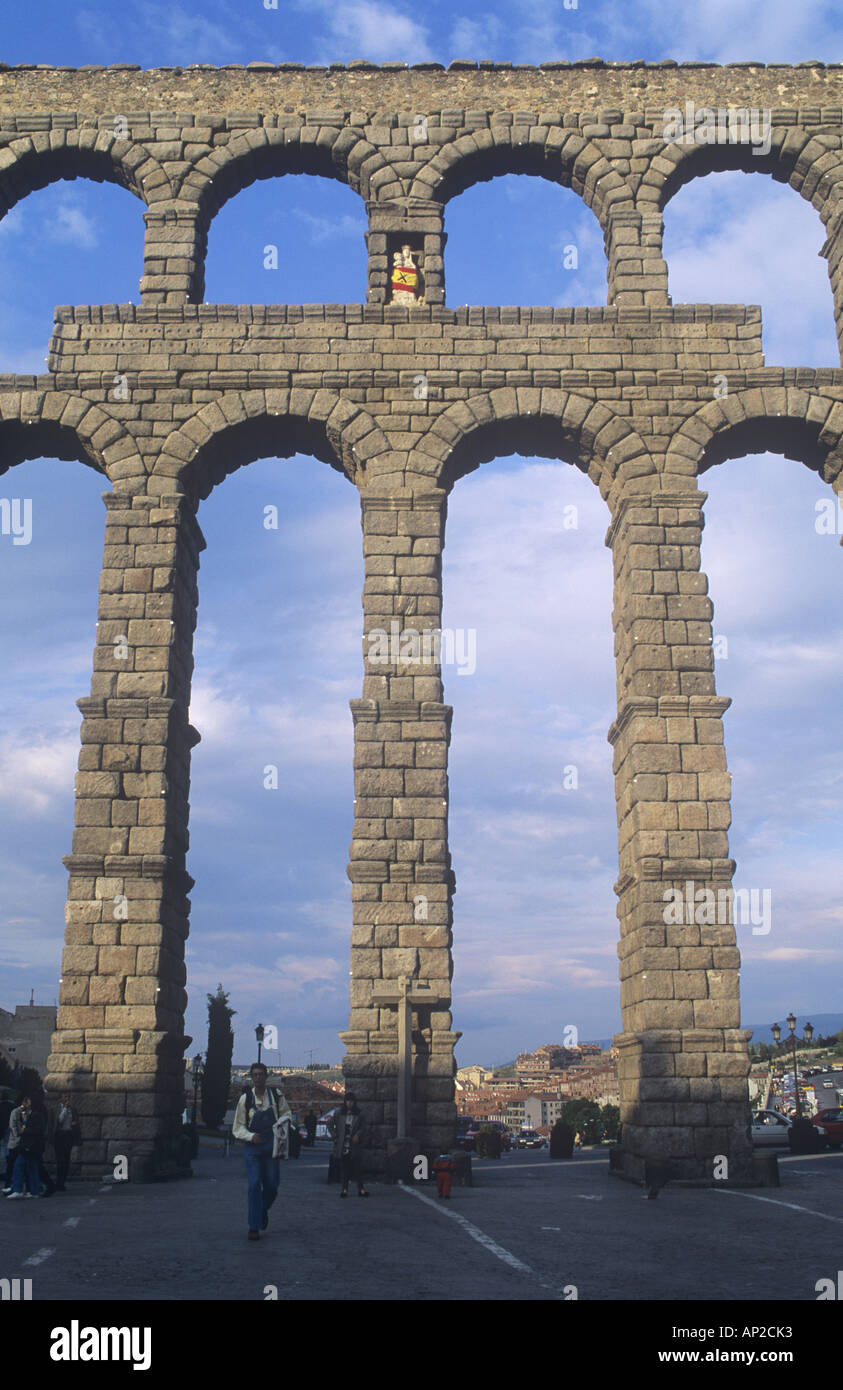 Roman engineering hi-res stock photography and images - Alamy