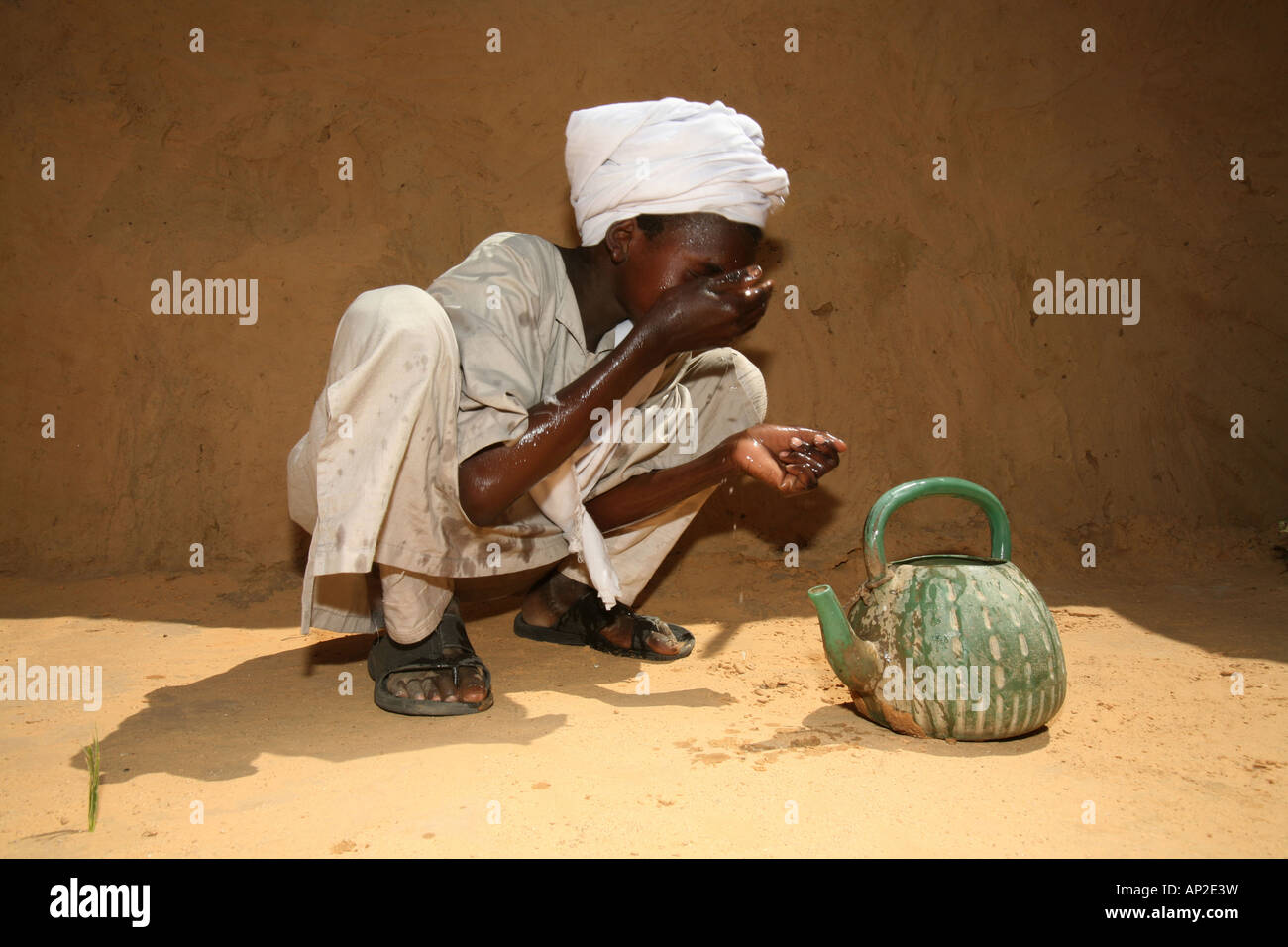 Muslim washing face hi-res stock photography and images - Alamy