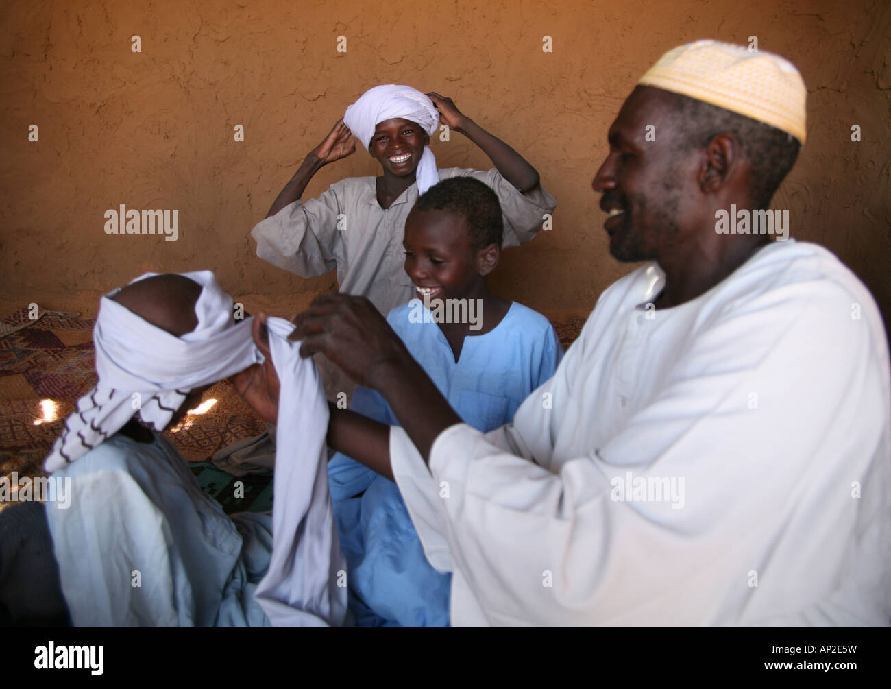 Sudanese refugee family hi-res stock photography and images - Alamy