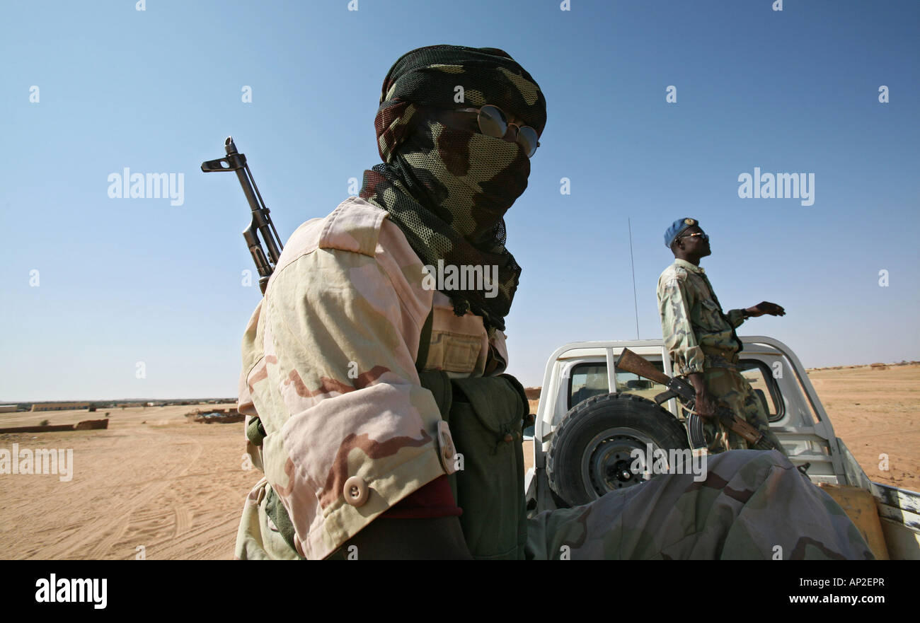 Chadian police provides security in the refugee camps in Chad to ...