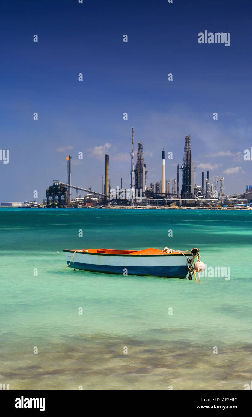 Aruba oil refinery hi-res stock photography and images - Alamy