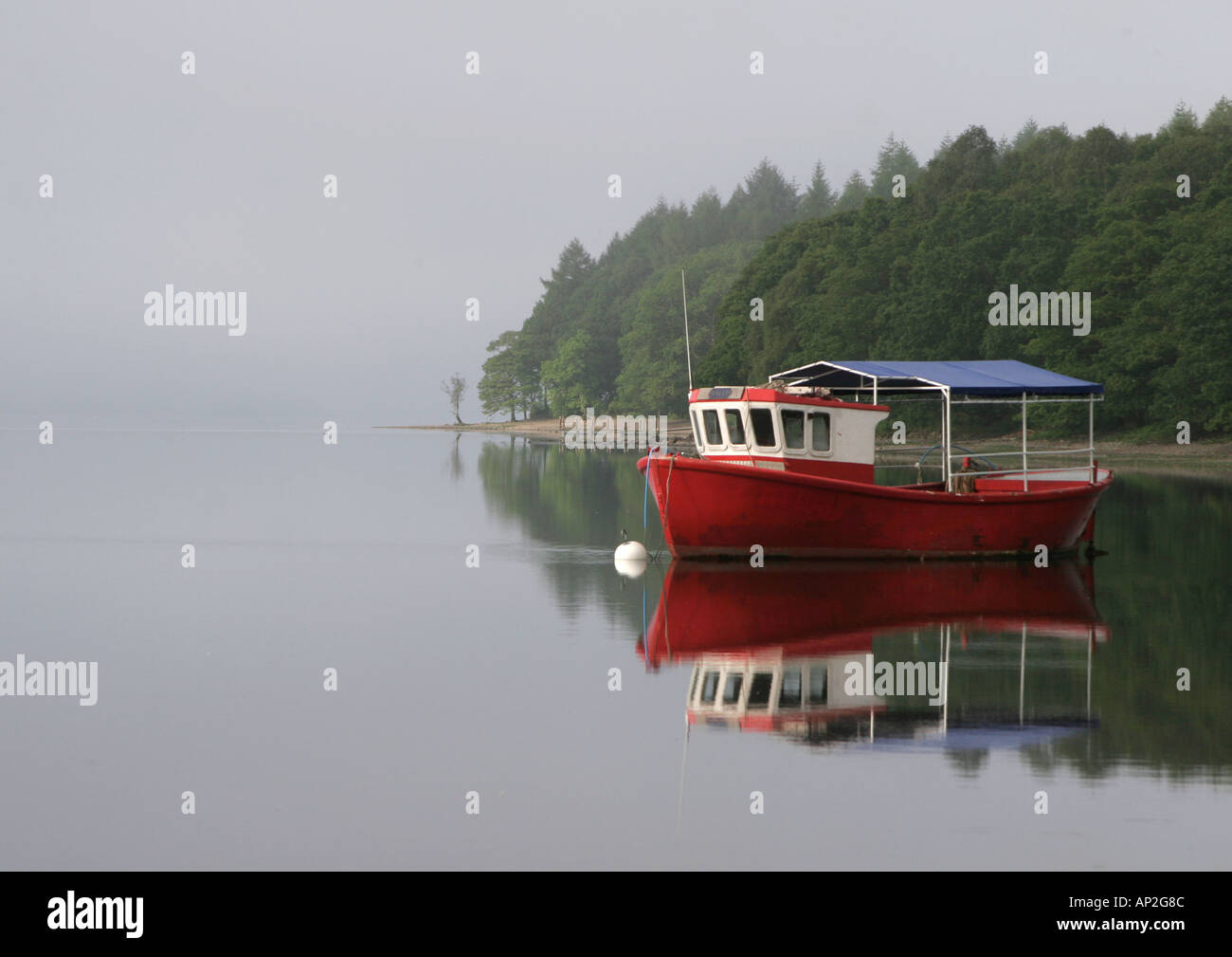Boat on coniston water hi-res stock photography and images - Alamy