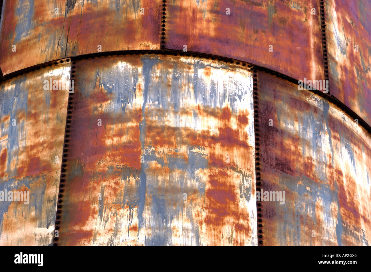 Old metal tank texture hi-res stock photography and images - Alamy