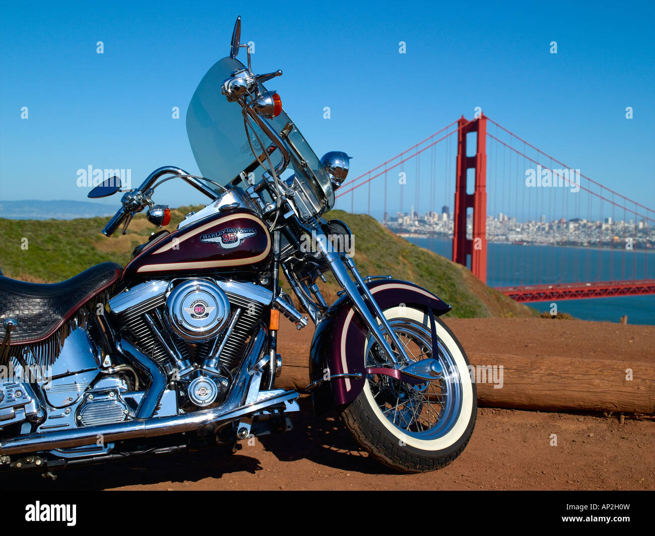 Motorcycle bay bridge hi-res stock photography and images - Alamy